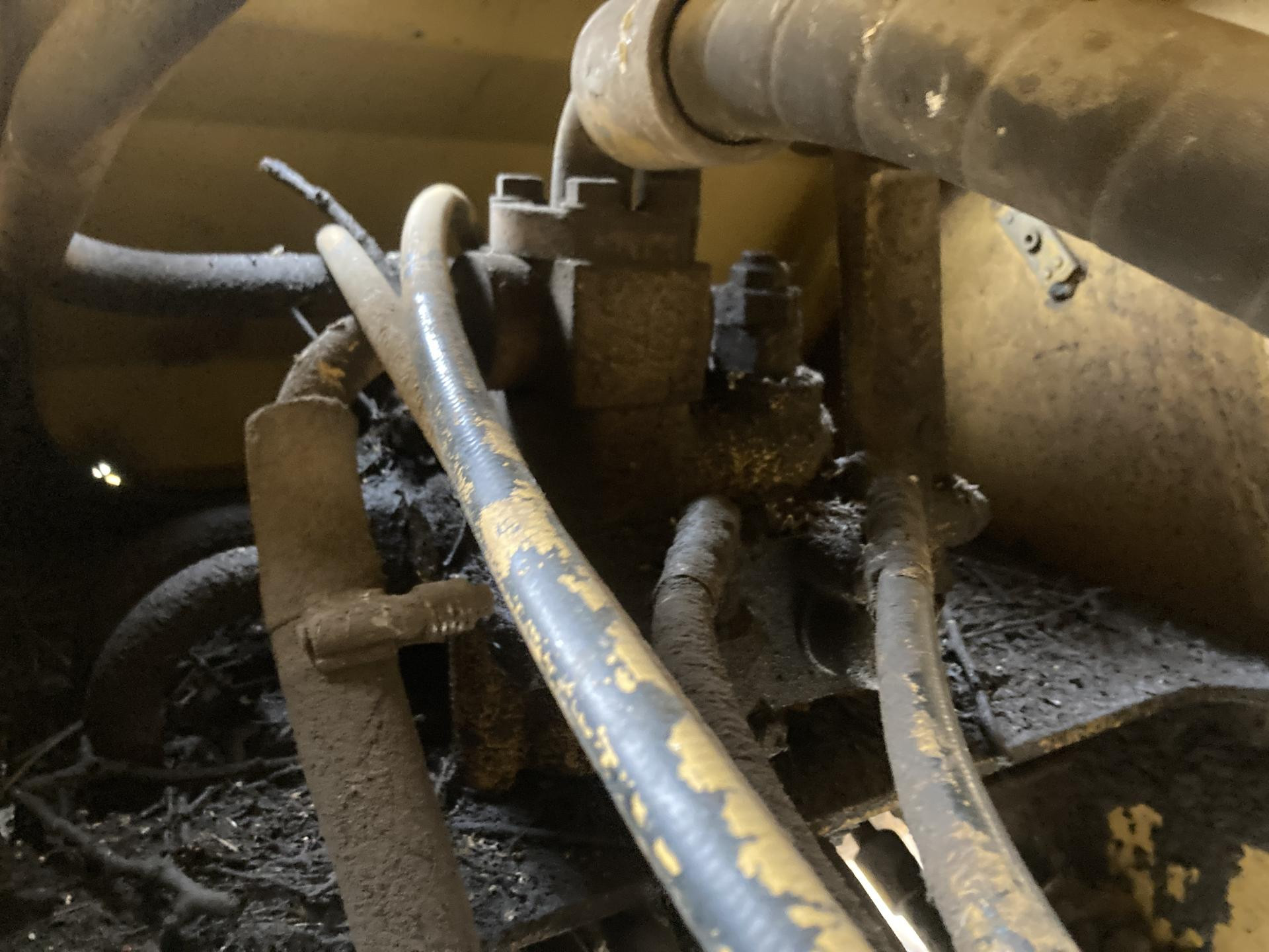 4T-2746 | CAT 950F Hydraulic Valve for Sale