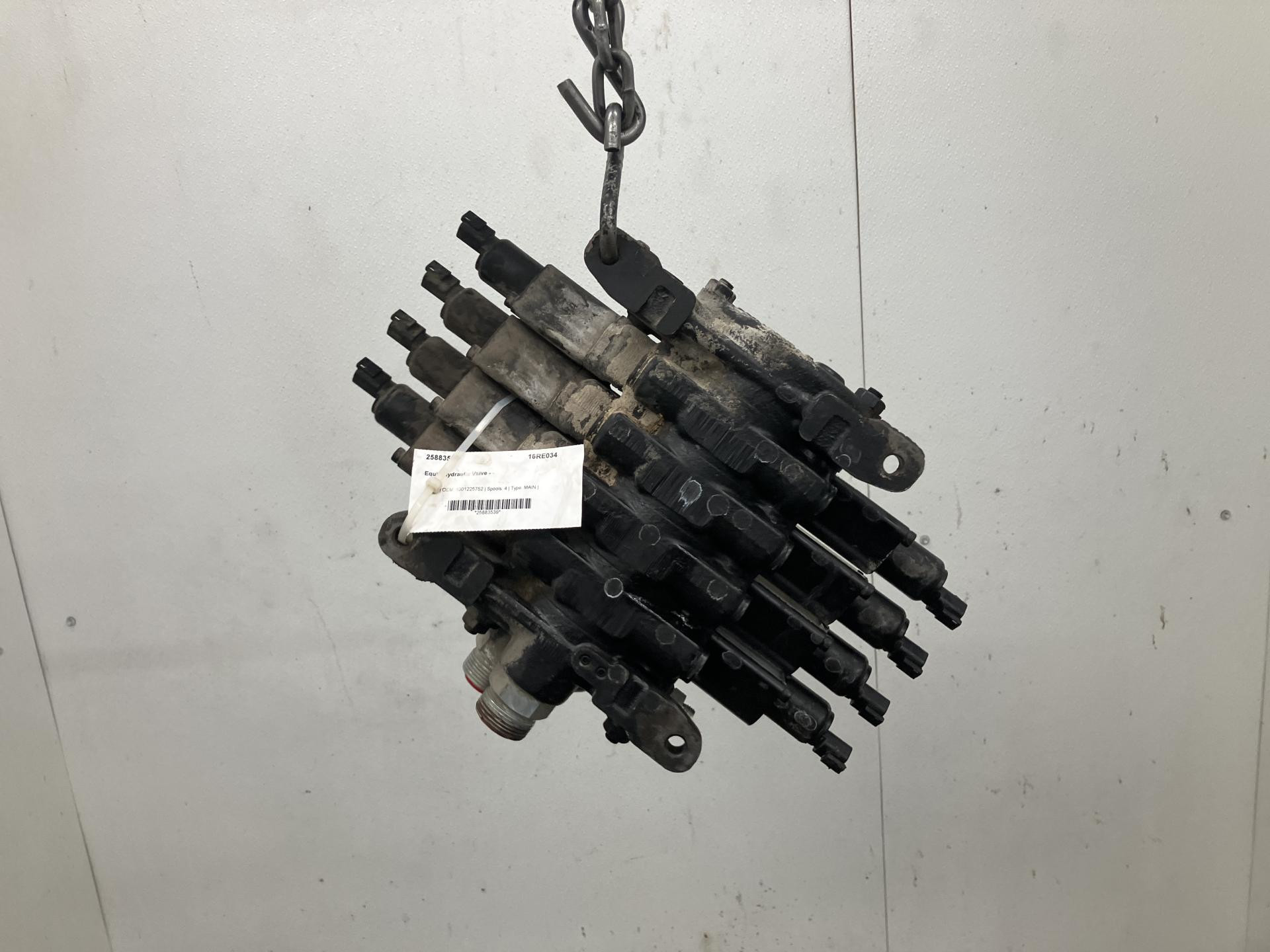 1001225752 | JLG G10-55A Hydraulic Valve for Sale