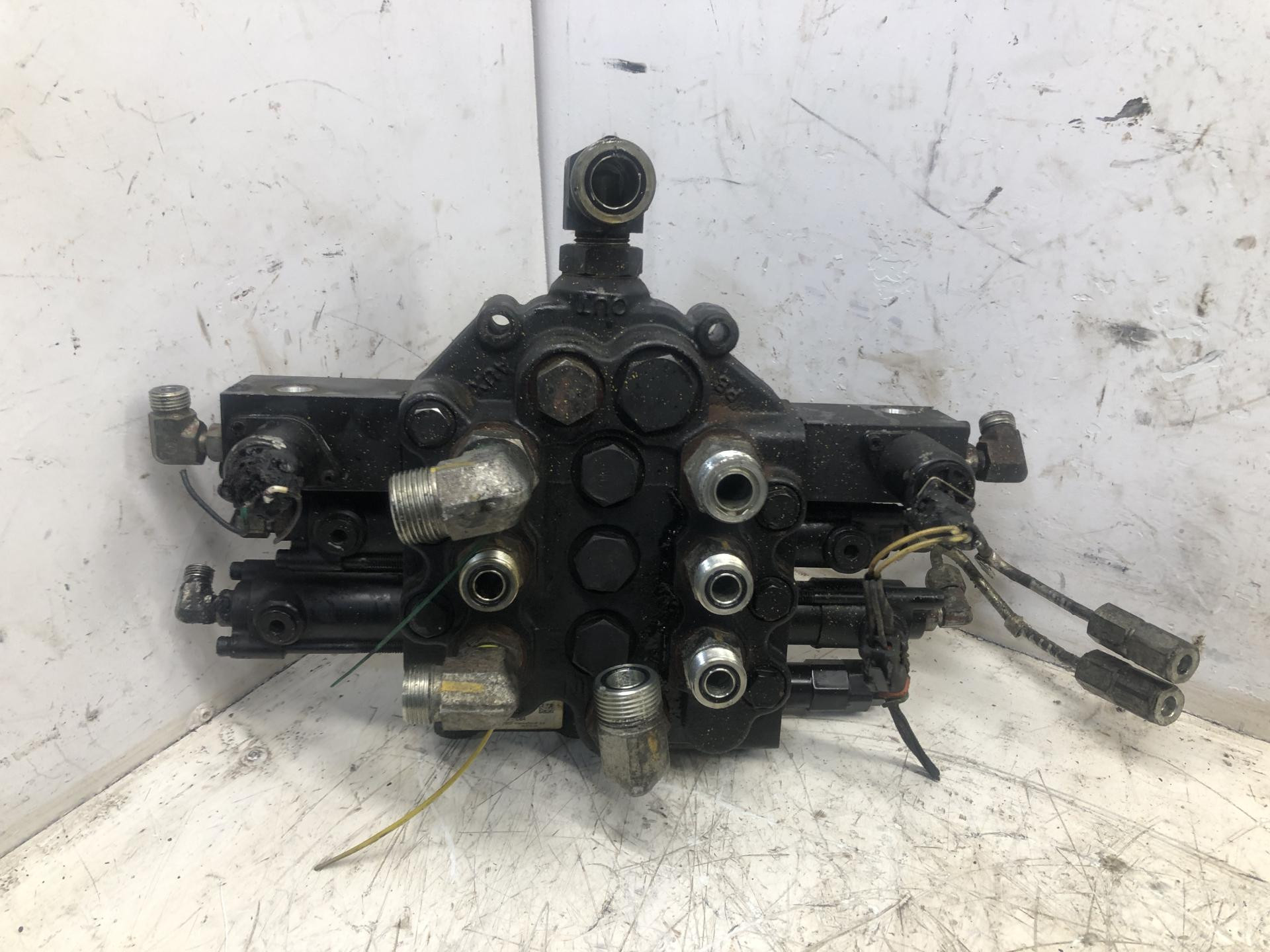 ASV RT-65 Hydraulic Valve for Sale