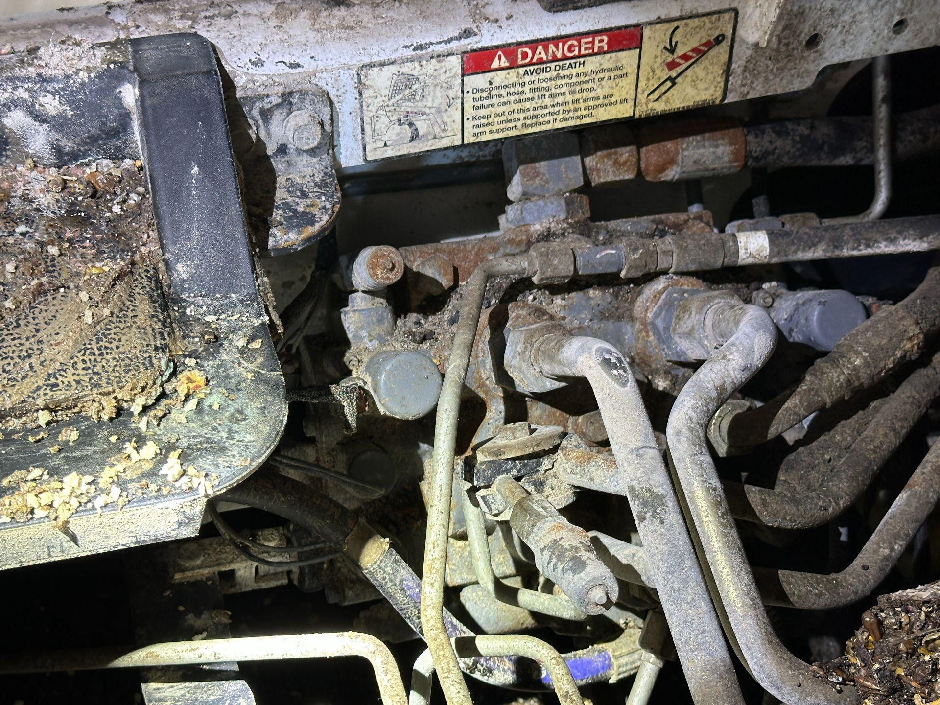 7453601 | Bobcat S570 Hydraulic Valve for Sale