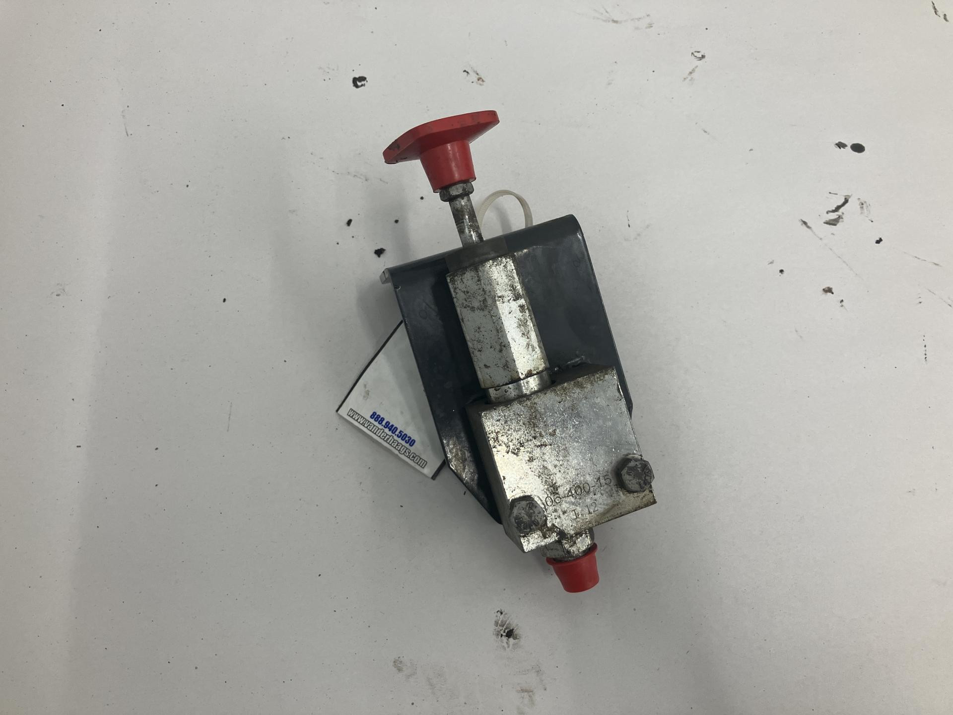 7230495 | Bobcat S770 Hydraulic Valve for Sale