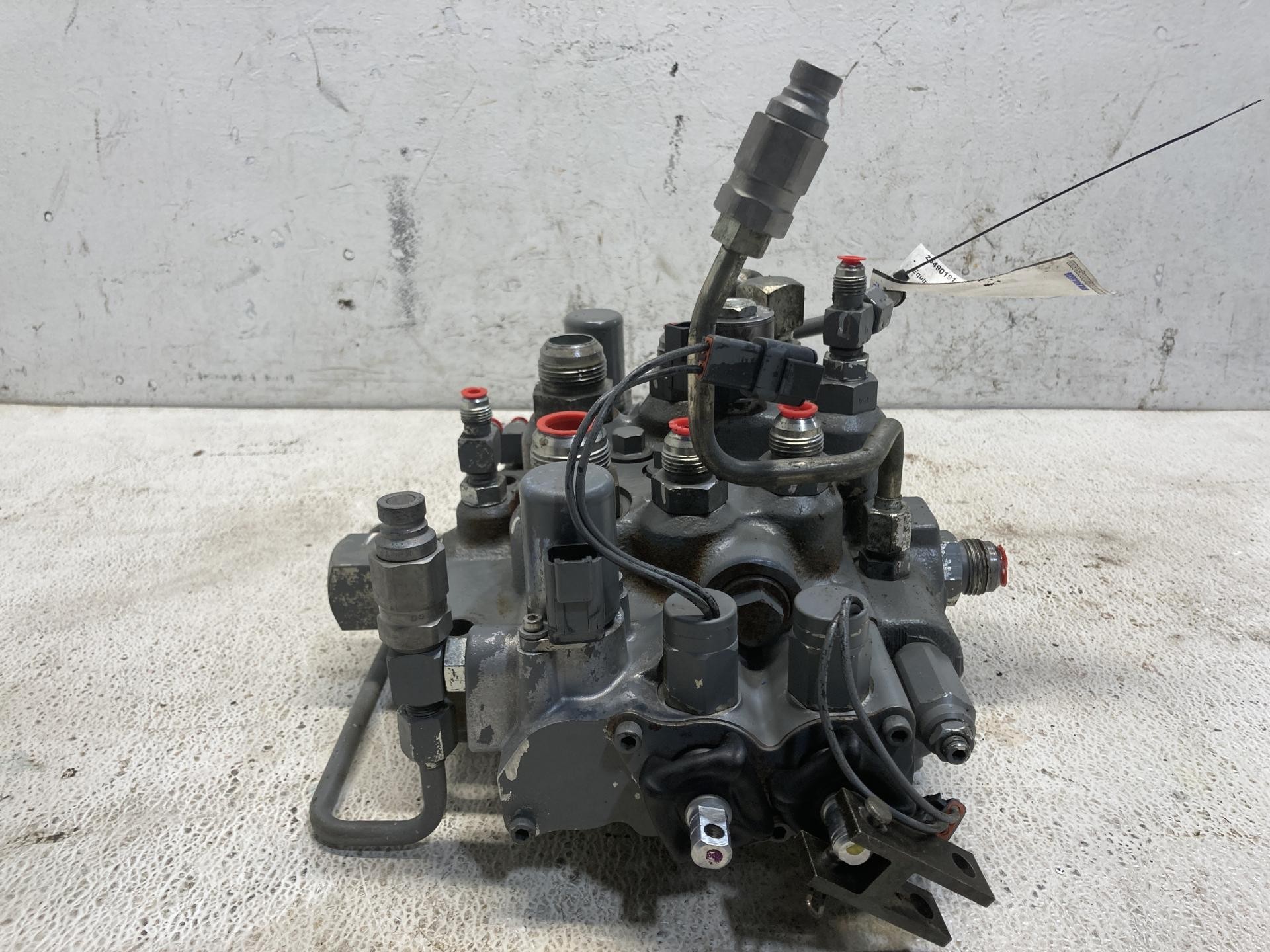 7329262 | Bobcat S770 Hydraulic Valve for Sale