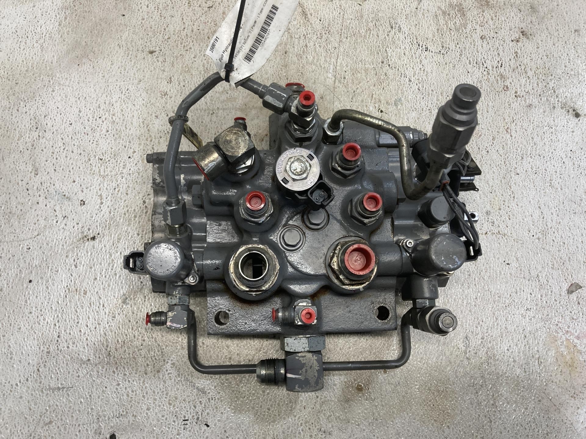 7329262 | Bobcat S770 Hydraulic Valve for Sale