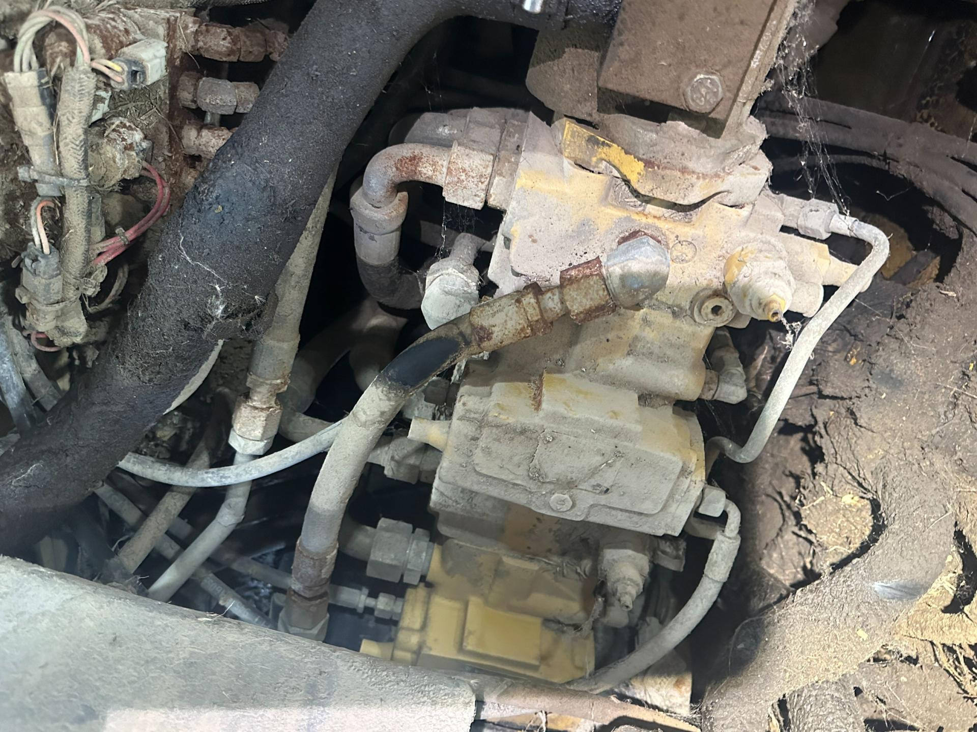 CAT 216 Equip Hydrostatic Pump for Sale