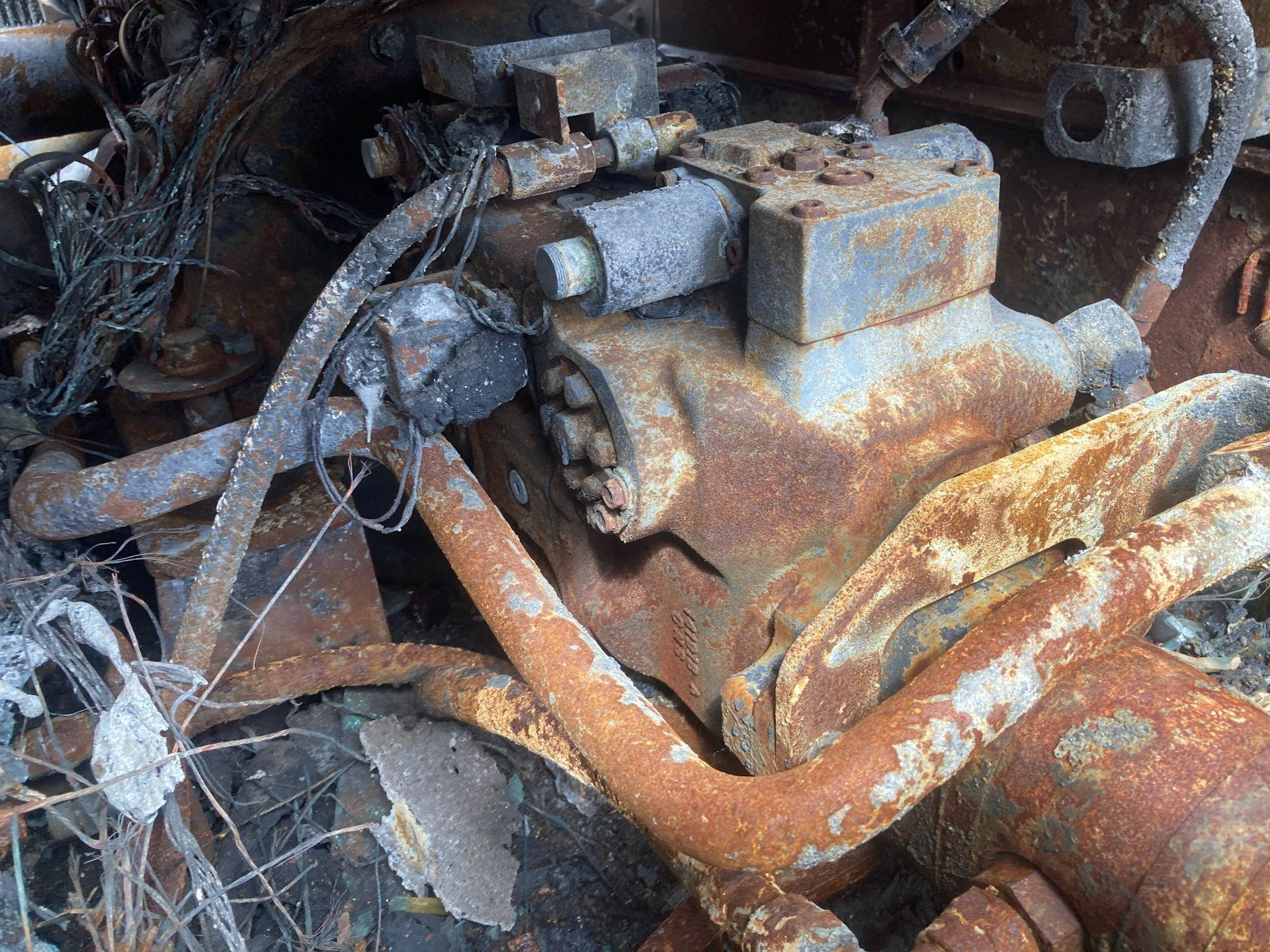 AT441601 | John Deere 328D Equip Hydrostatic Pump for Sale
