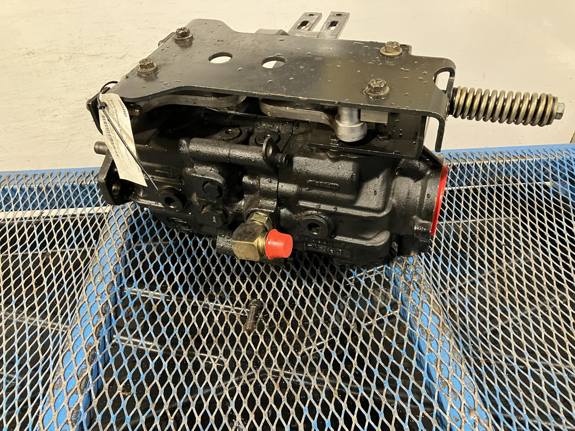 7001070 | Bobcat 753 Equip Hydrostatic Pump for Sale