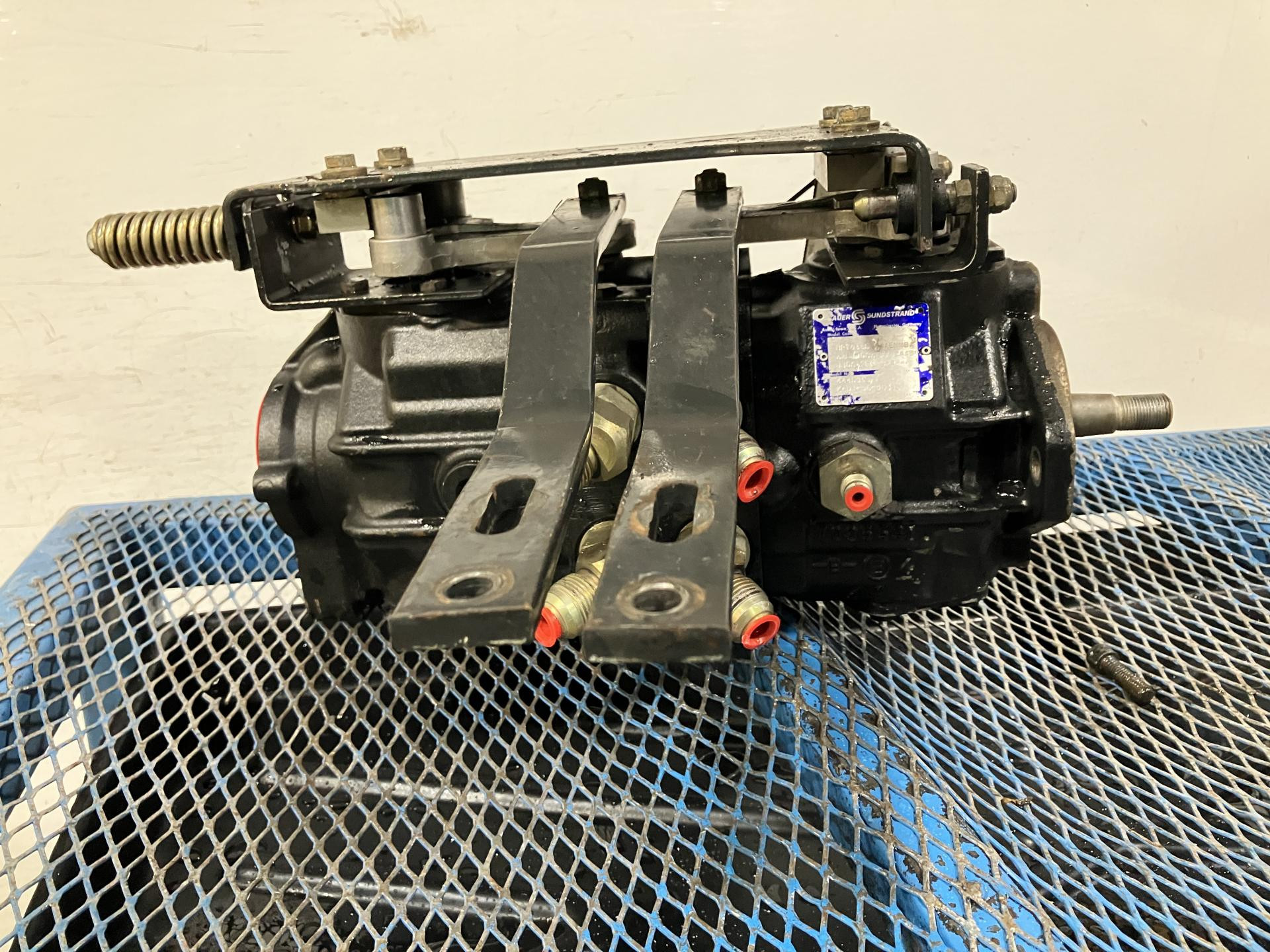7001070 | Bobcat 753 Equip Hydrostatic Pump for Sale