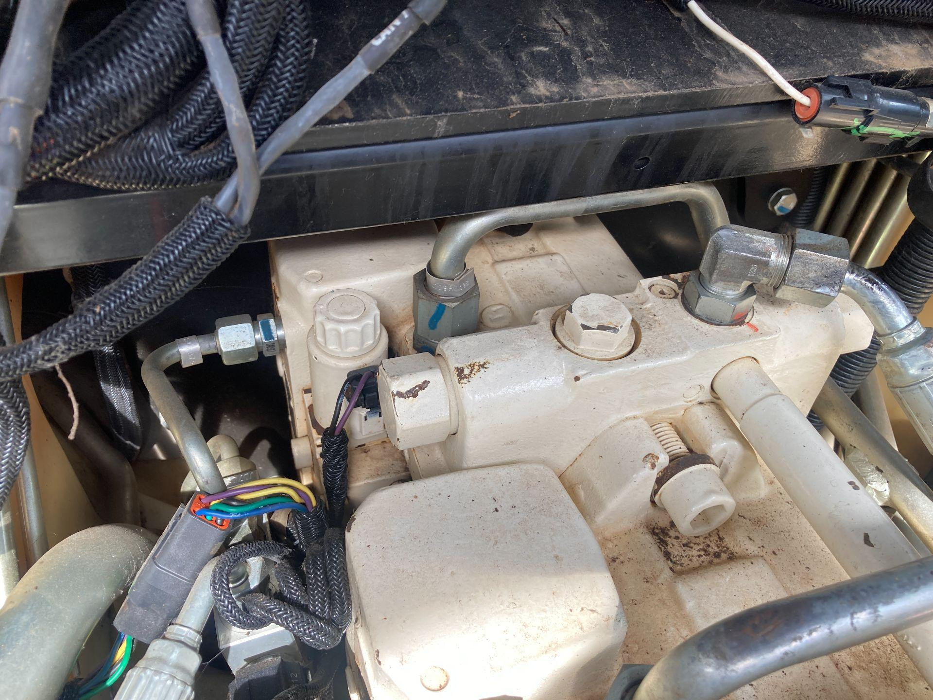 2097-127 | ASV RT120F Equip Hydrostatic Pump for Sale