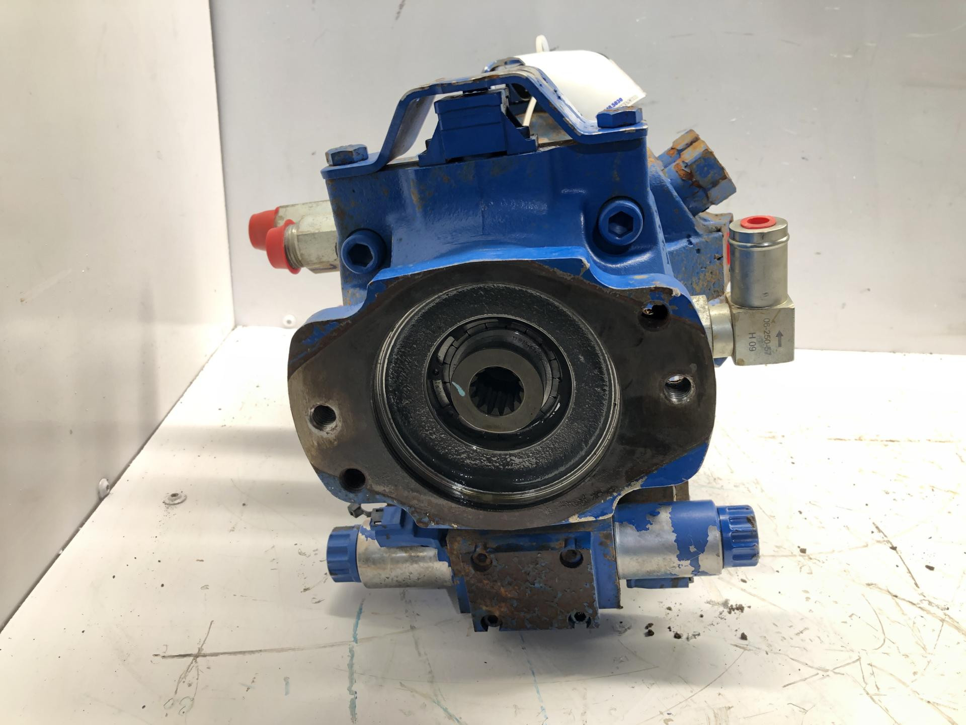 7023793 | Bobcat T770 Equip Hydrostatic Pump for Sale