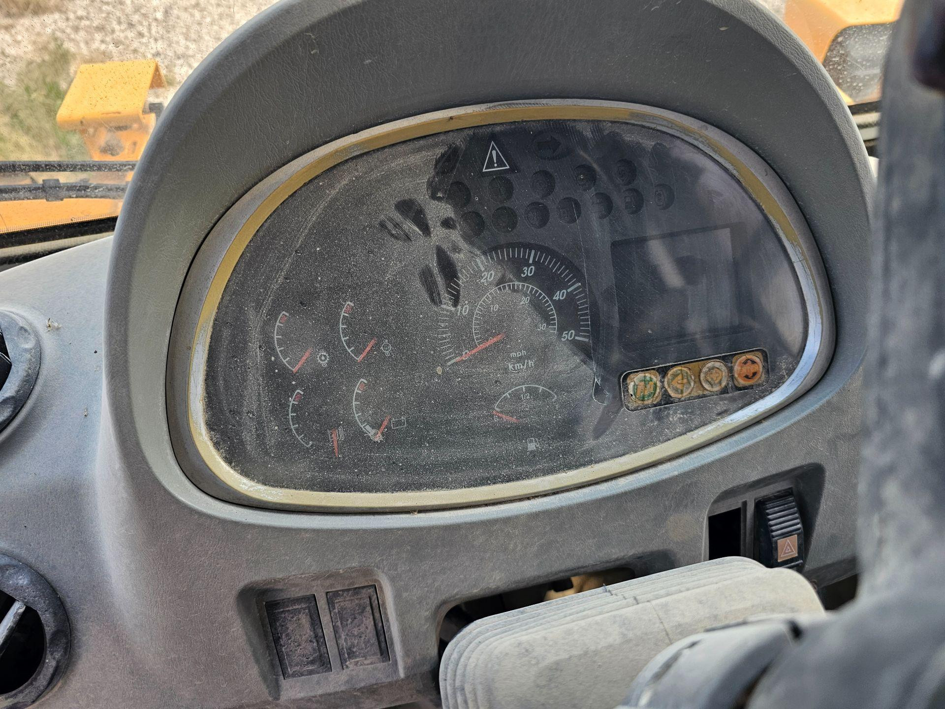 Hyundai HL740-7A Instrument Cluster for Sale