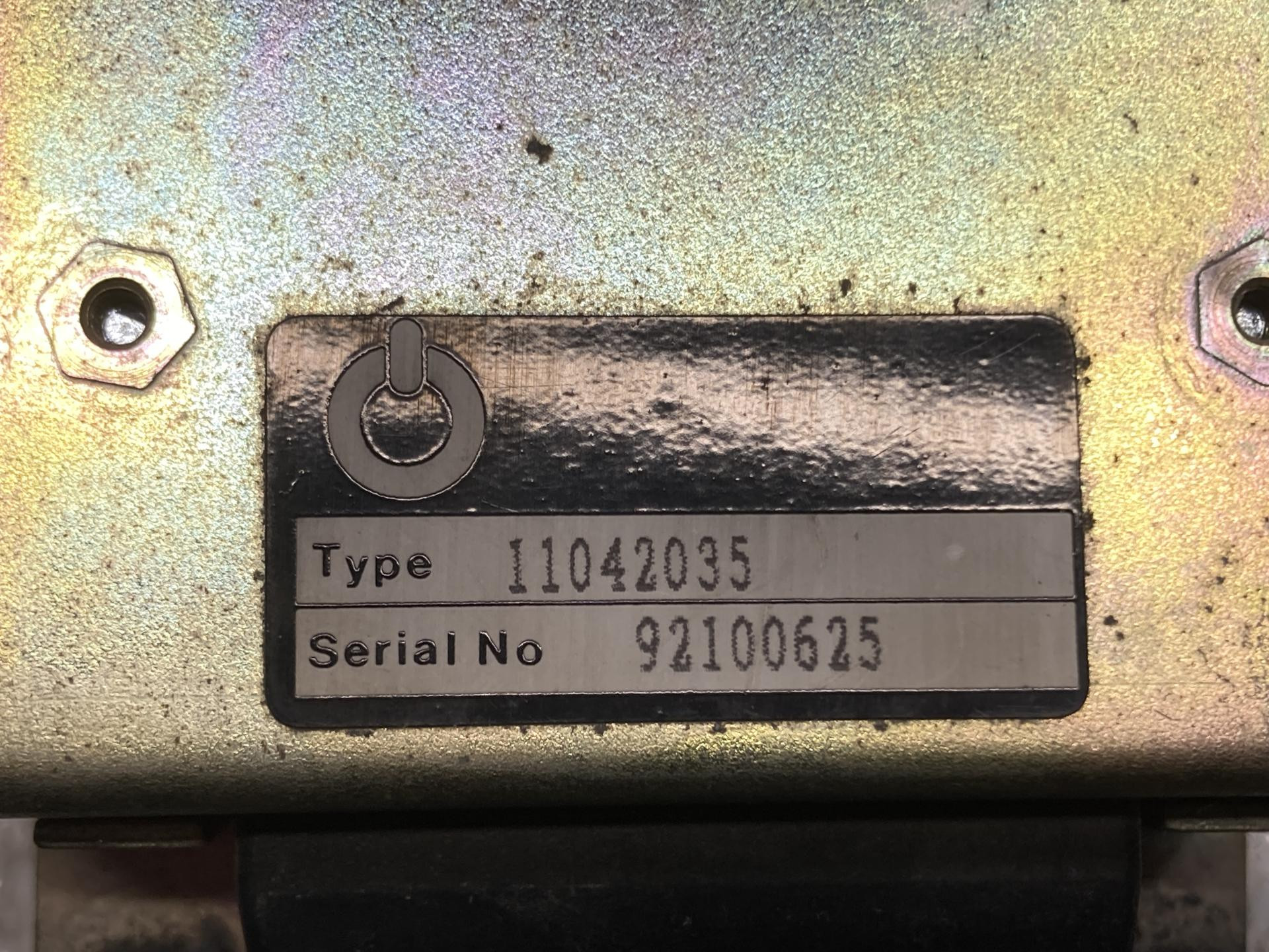 11042035 | Volvo L90B Instrument Cluster for Sale