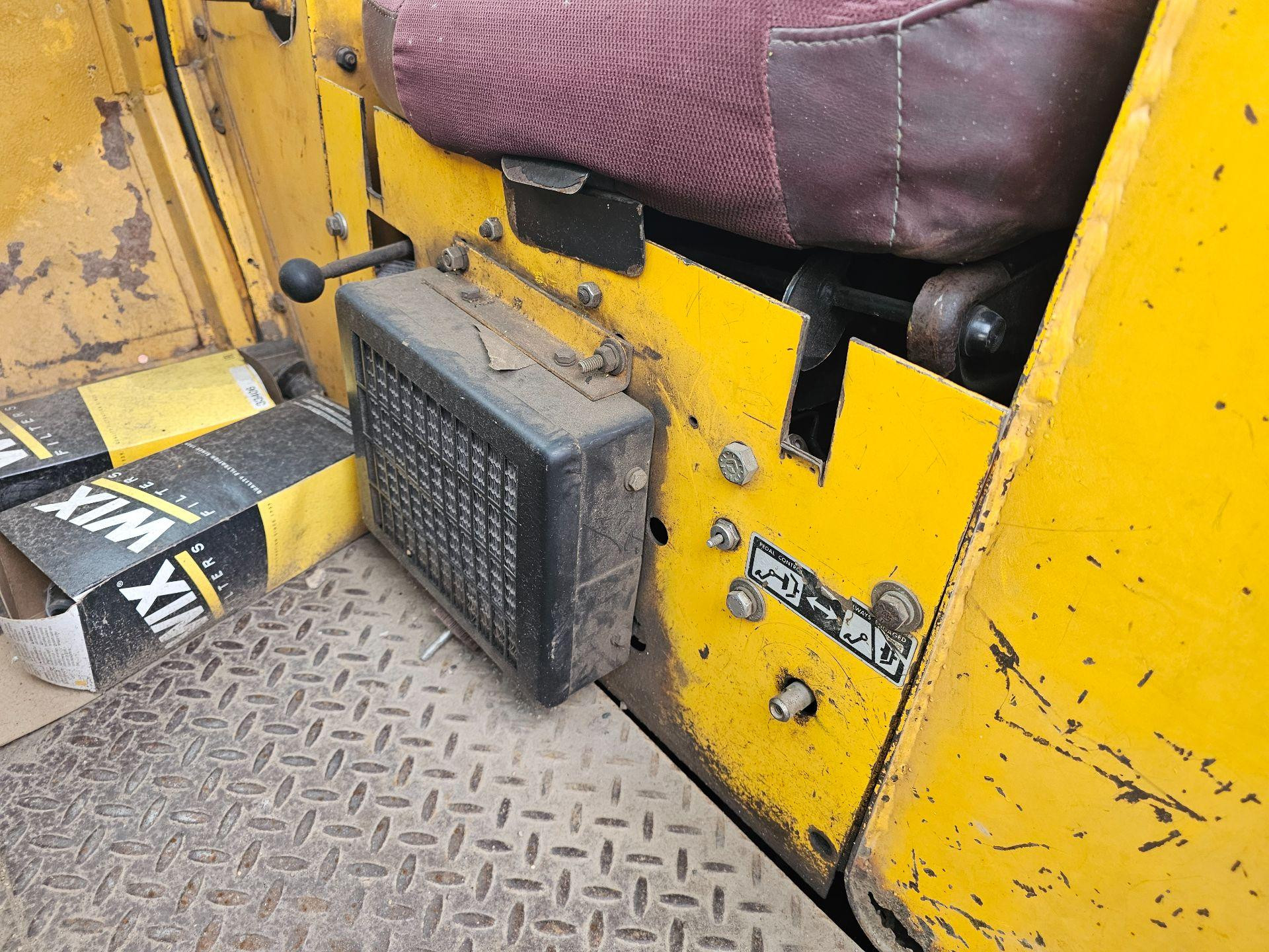 AT27086 | John Deere 644 Interior, Misc. Parts for Sale