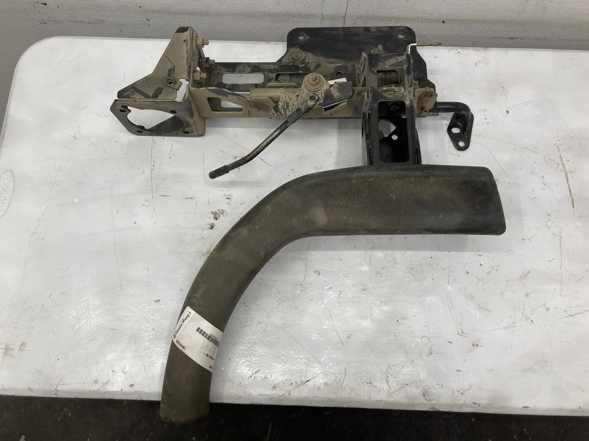 258-4319 | CAT 239D EQUIP LAP/SAFETY BAR for Sale