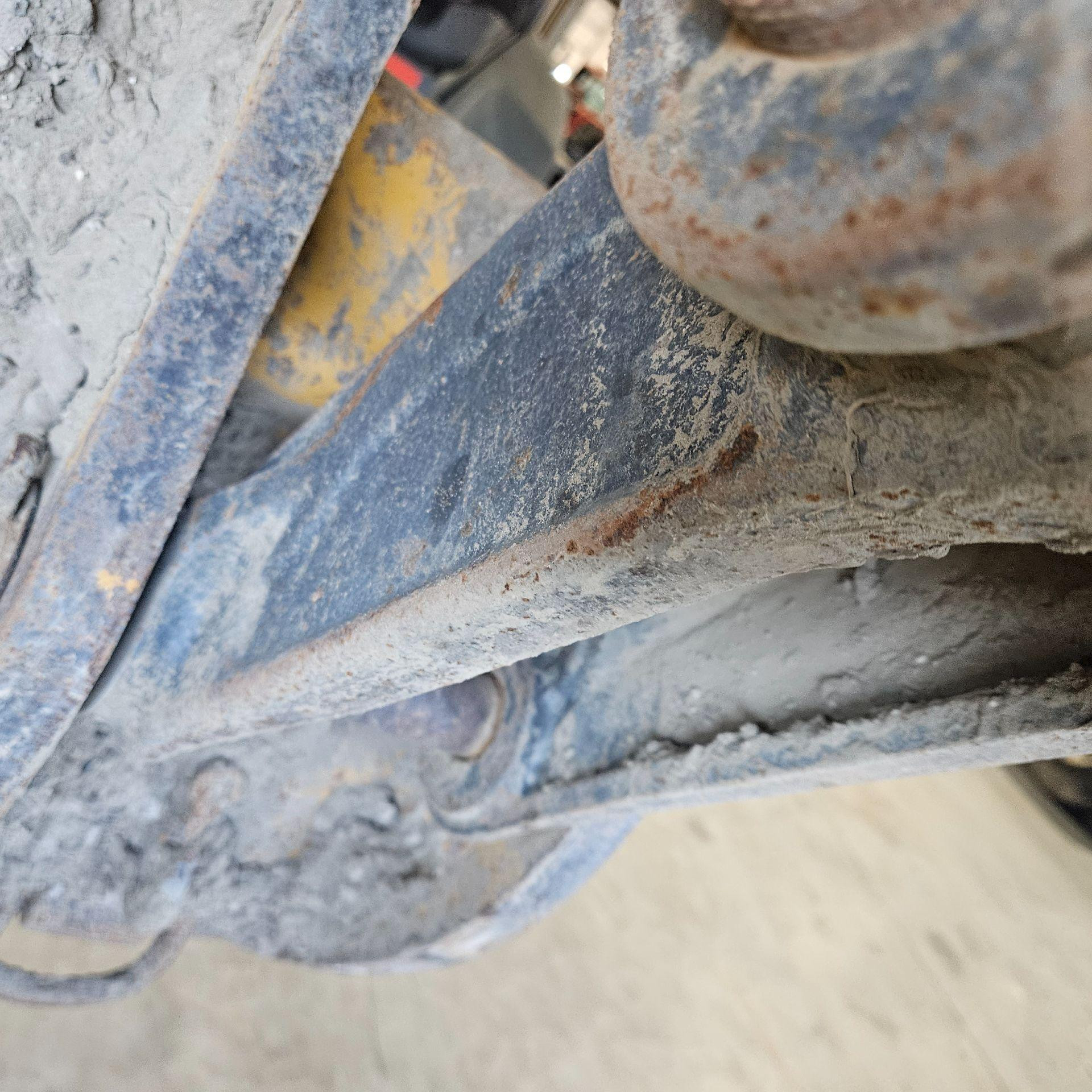 AT324556 | John Deere 310K Linkage for Sale