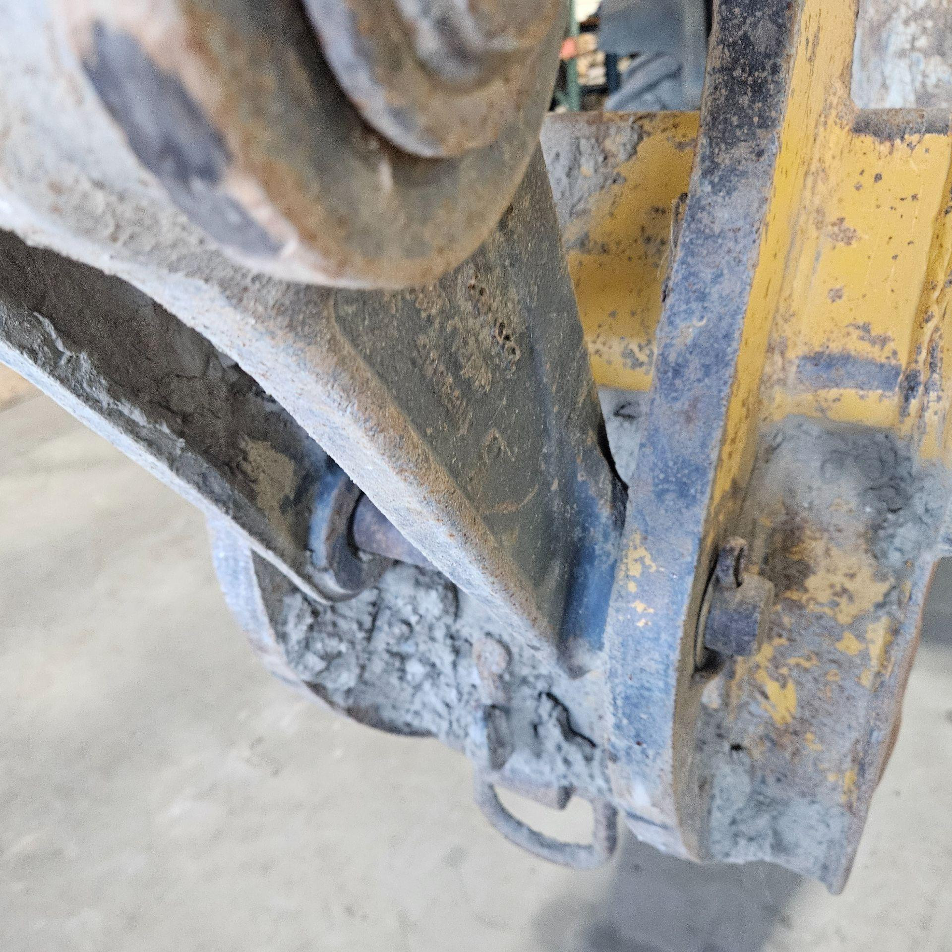 AT324556 | John Deere 310K Linkage for Sale