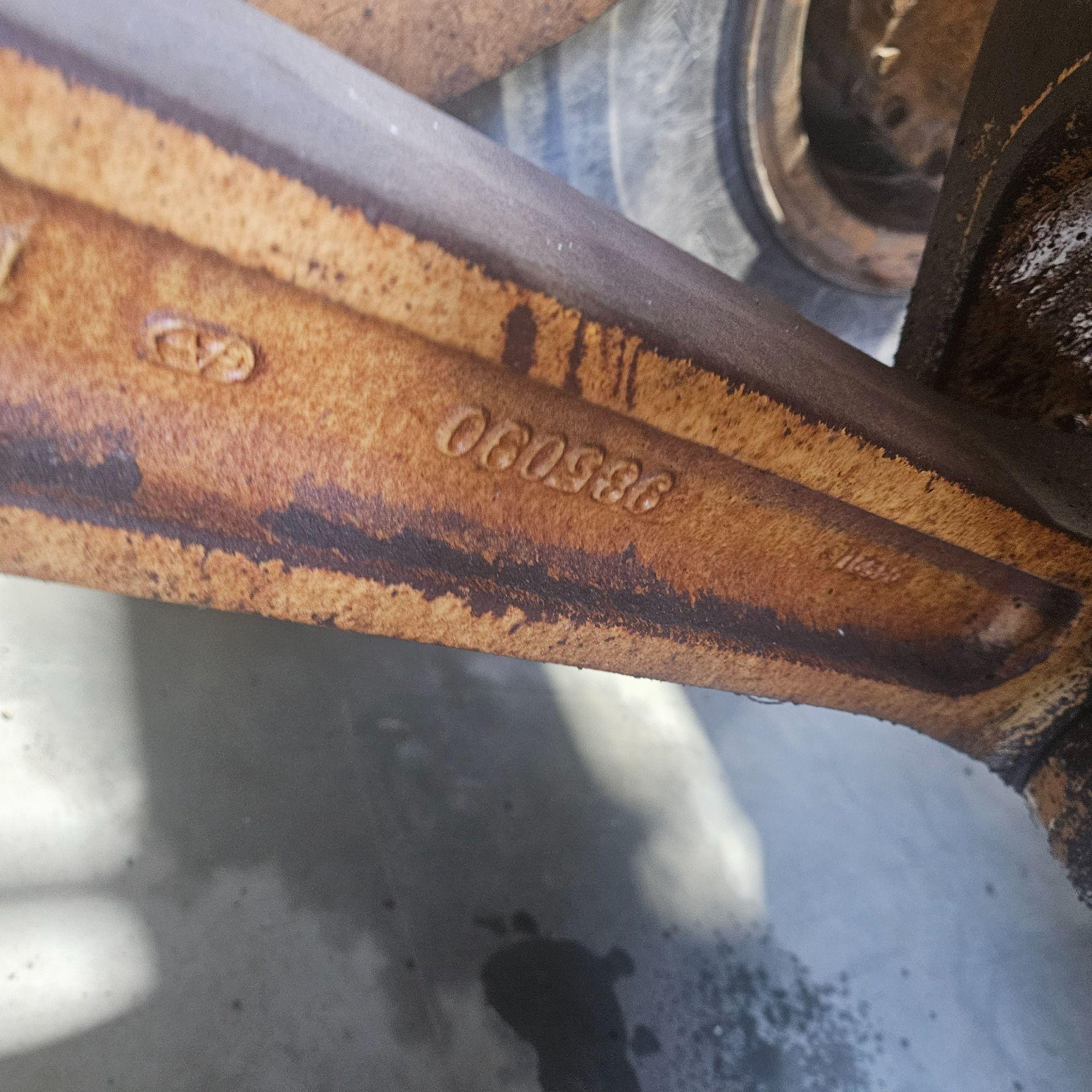 L128196 | Case 821C Linkage for Sale