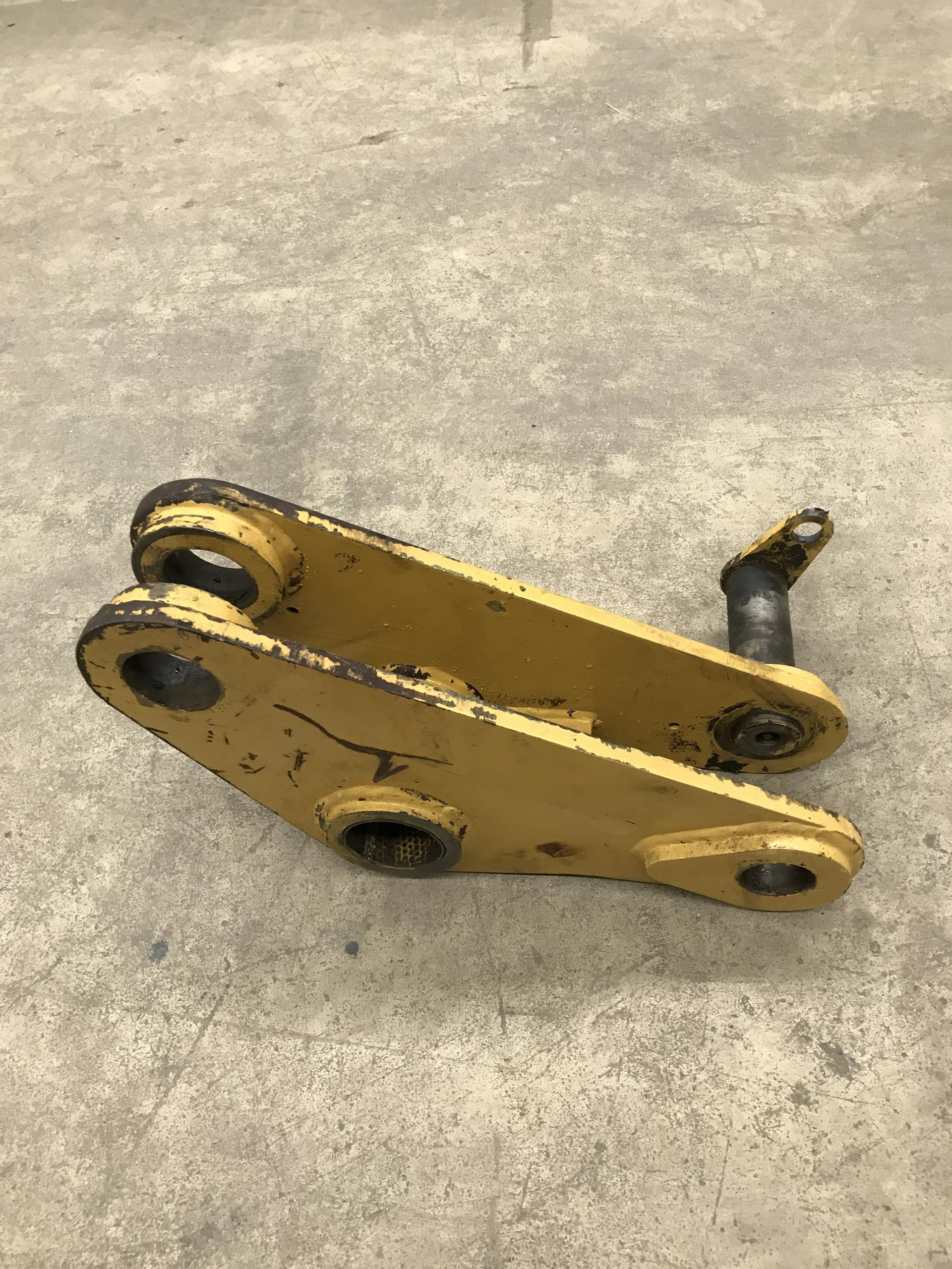 CAT TH83 Linkage for Sale