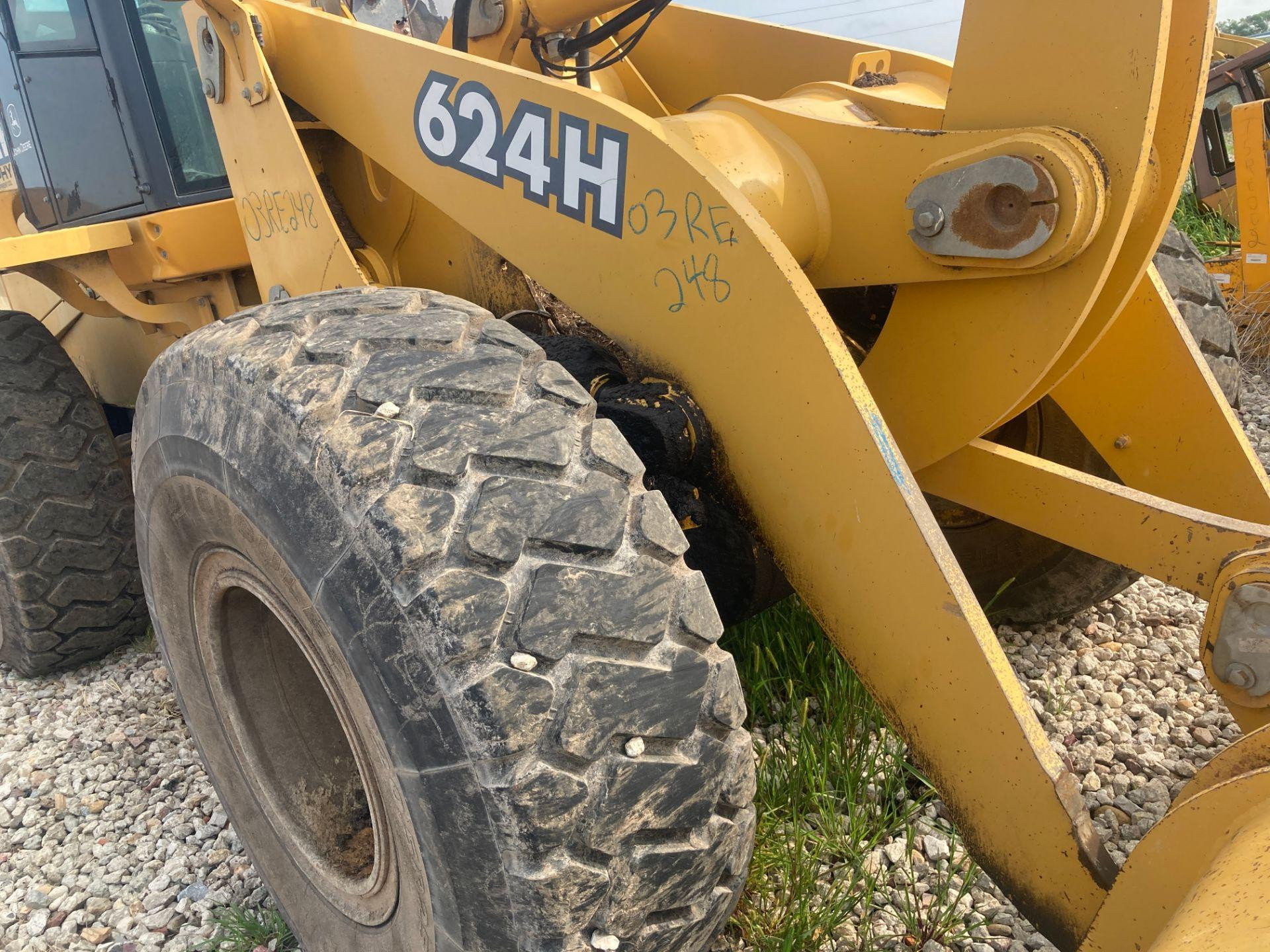 AT389628 | John Deere 624H Loader Arm for Sale