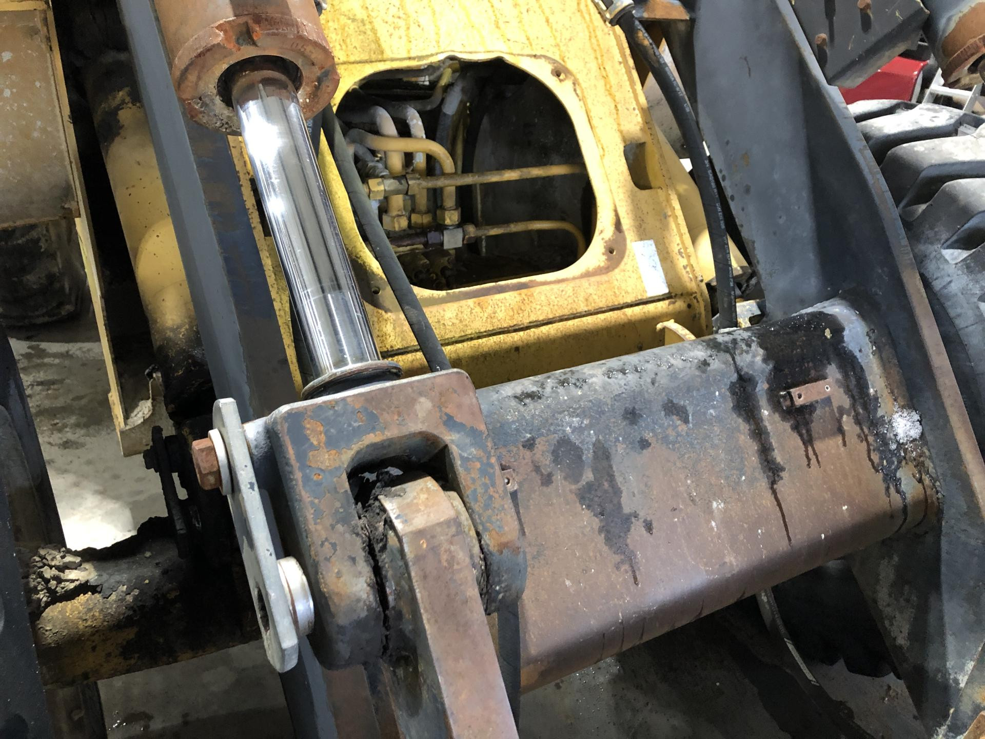 9C-5135 | CAT IT28F Loader Arm for Sale