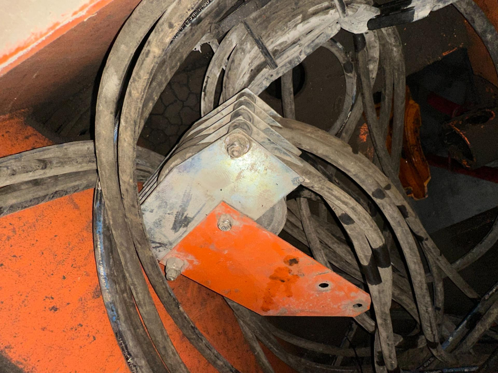 7116733 | Skytrak 10054 Misc. Parts for Sale