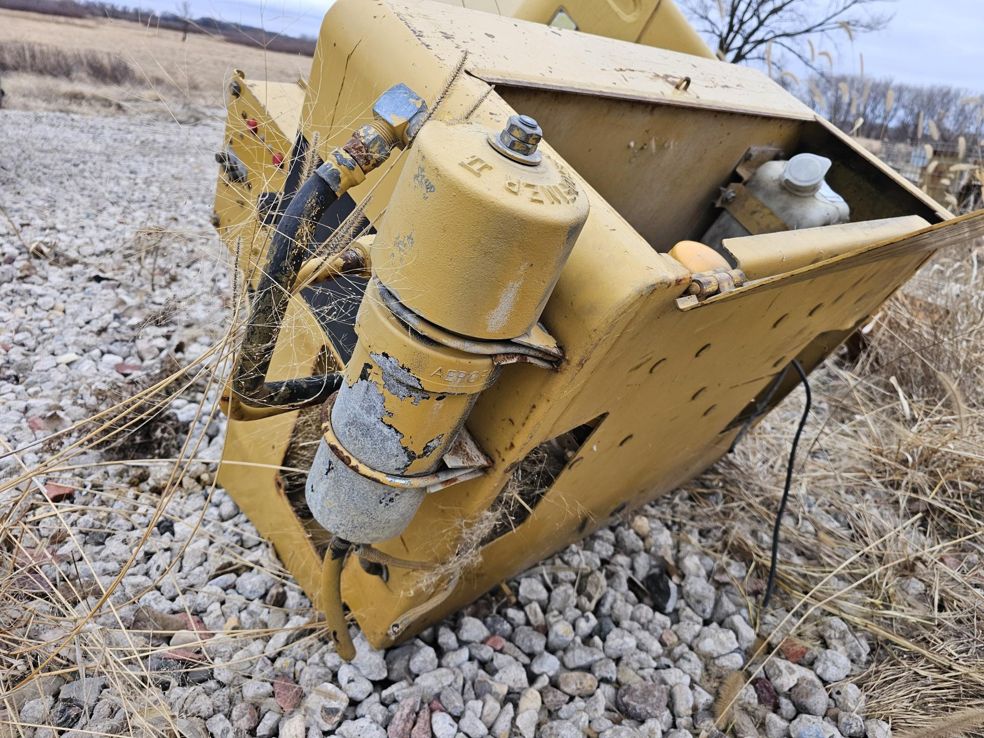 8V-9101 | CAT 950F Misc. Parts for Sale