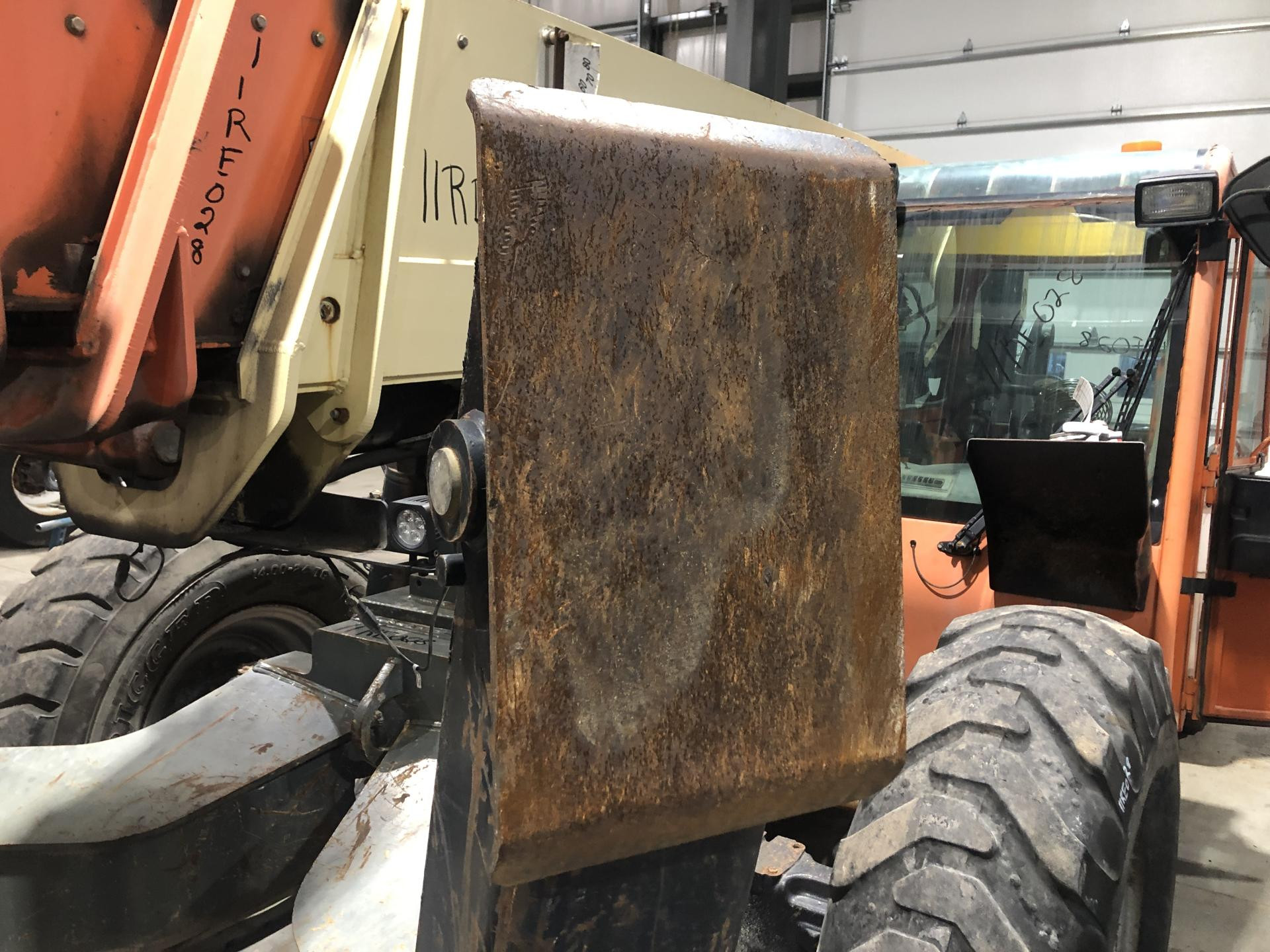 91566051 | JLG G10-55A Outrigger for Sale