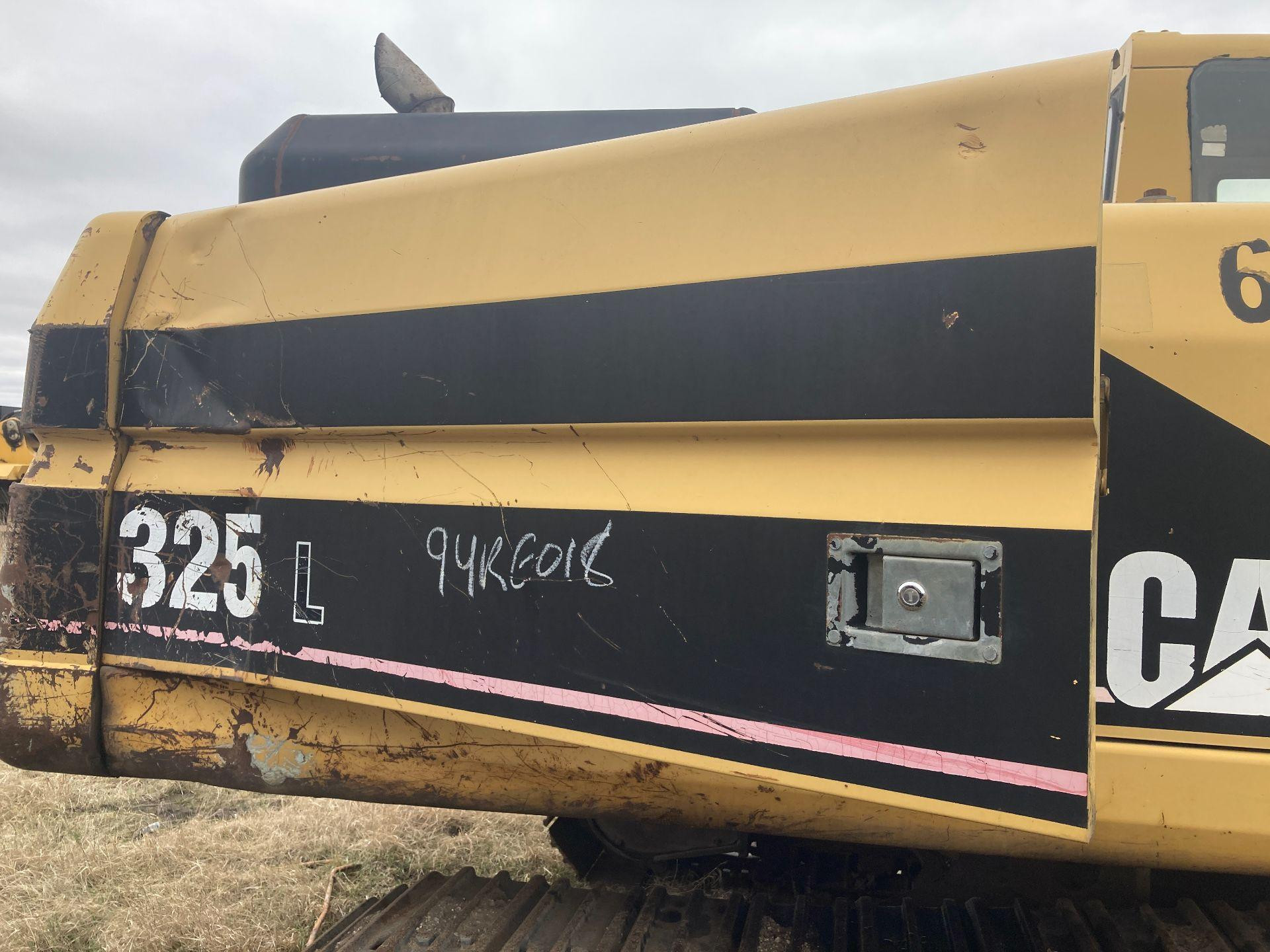 1070470 | CAT 325L Door Assembly for Sale