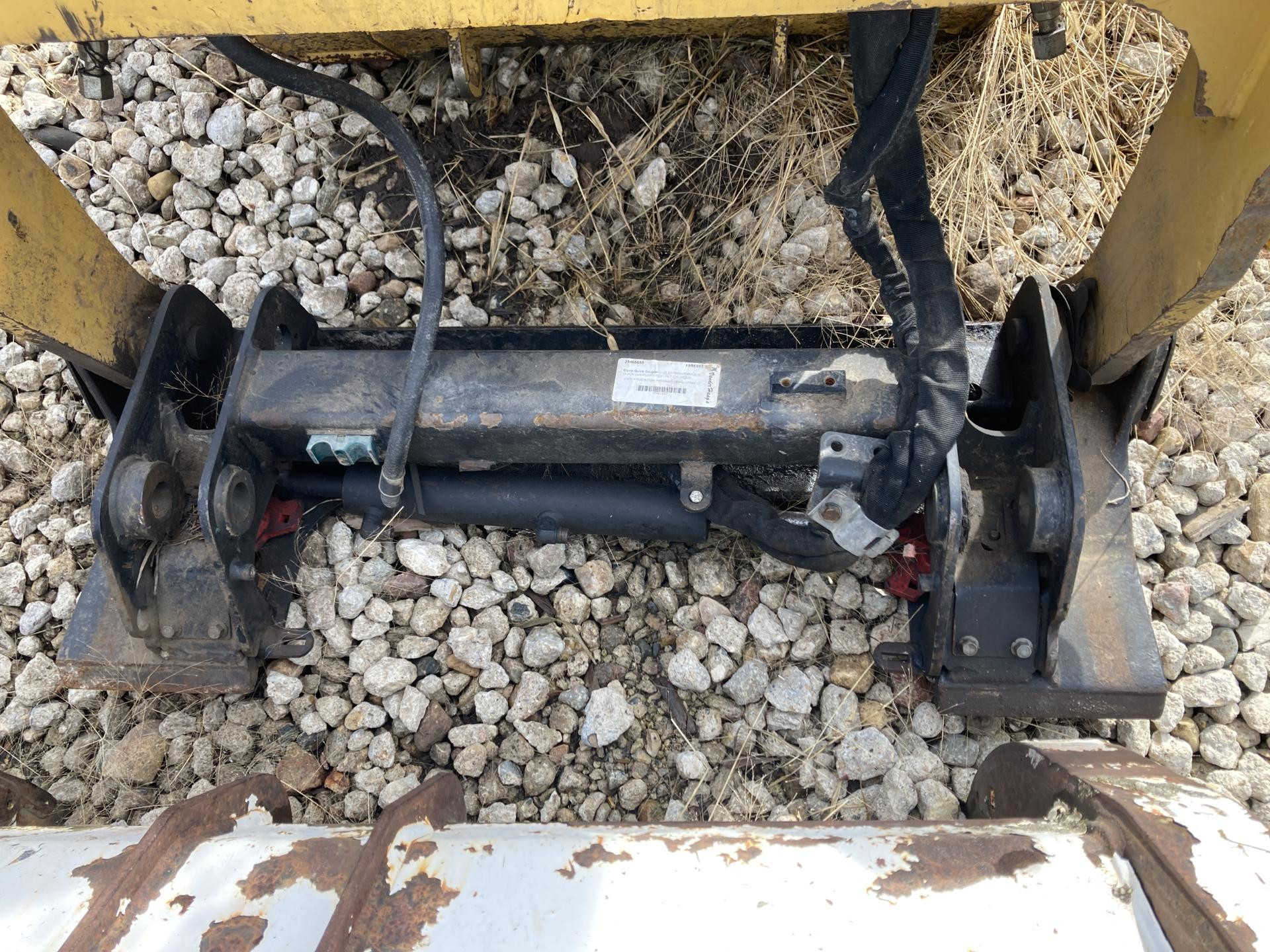 423-3676 | CAT 279D Quick Coupler for Sale