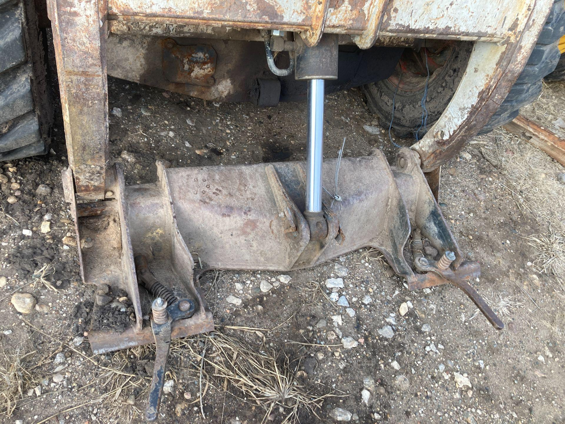 6718752 | Bobcat 863 Quick Coupler for Sale