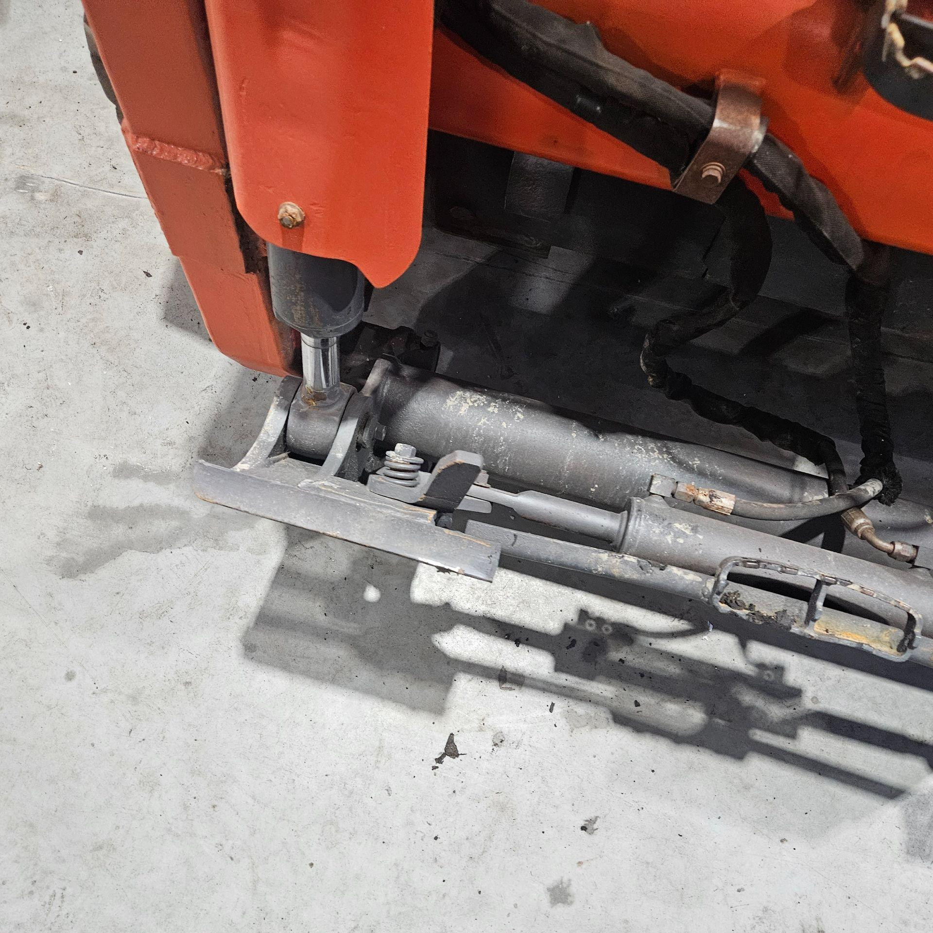 V1311-75115 | Kubota SSV75 Quick Coupler for Sale