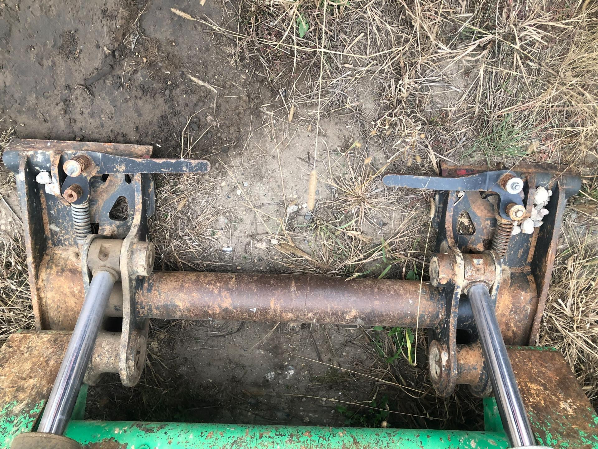 Bobcat T630 Quick Coupler for Sale
