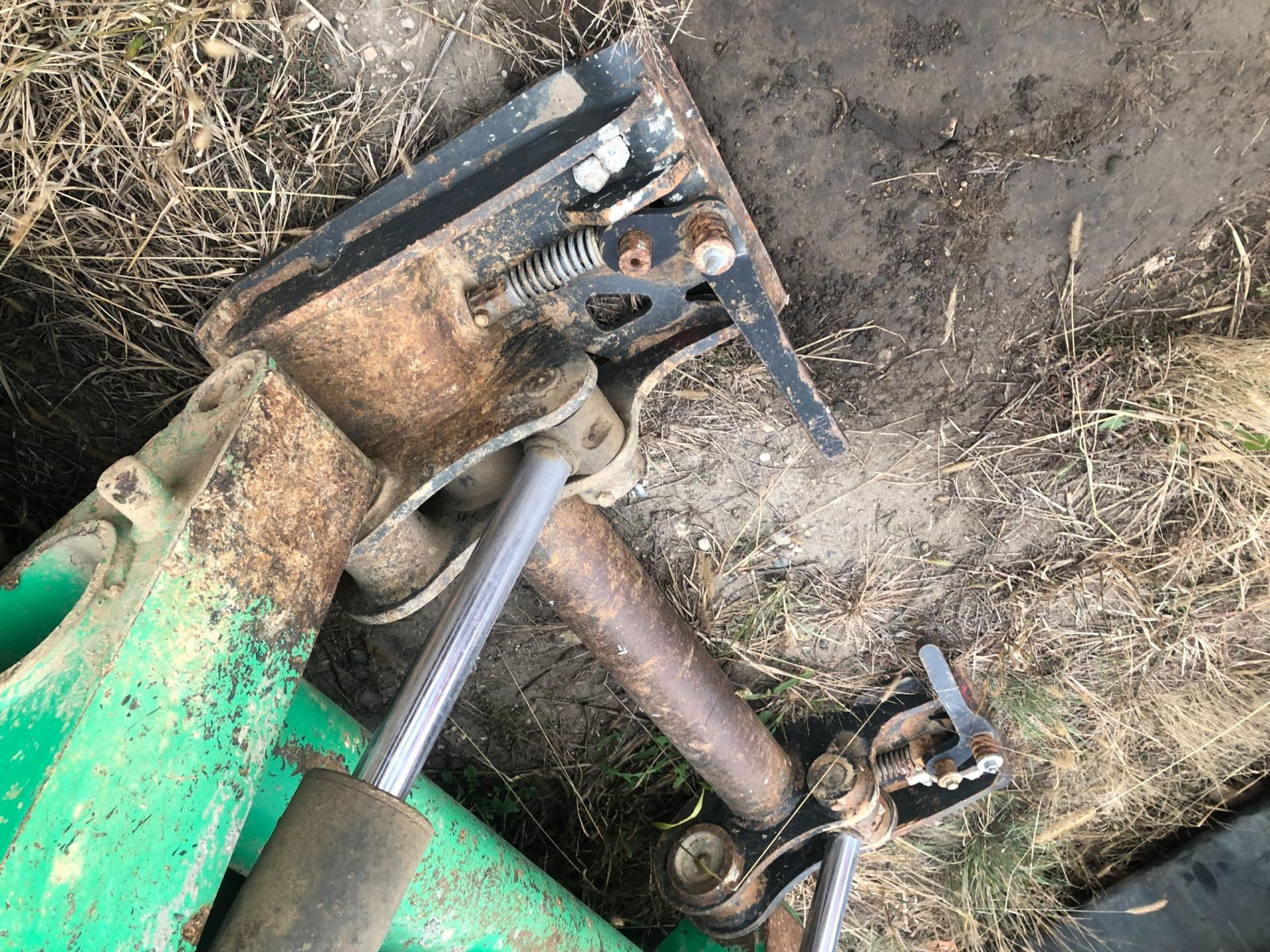 Bobcat T630 Quick Coupler for Sale