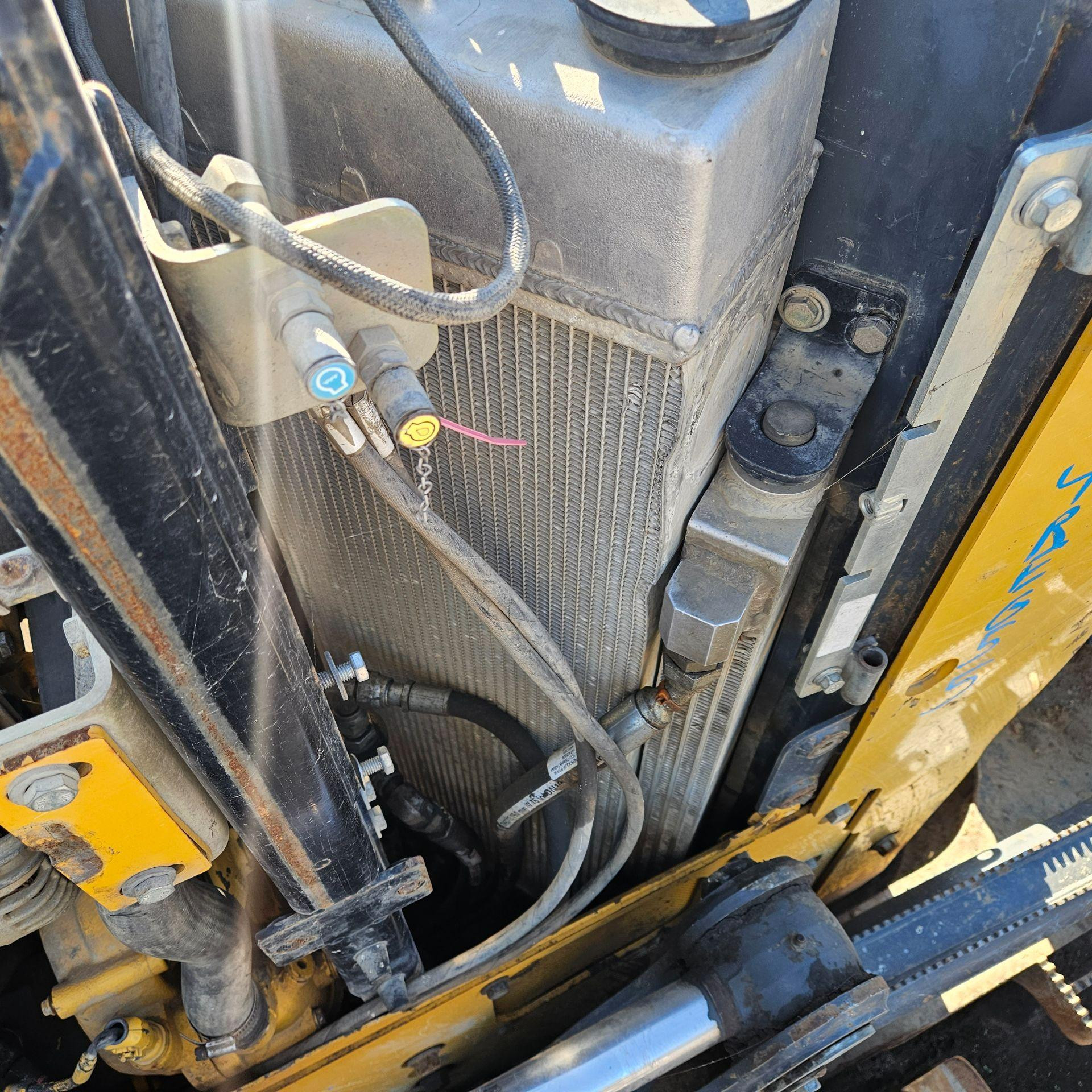 AT374931 | John Deere 700K LGP Radiator for Sale