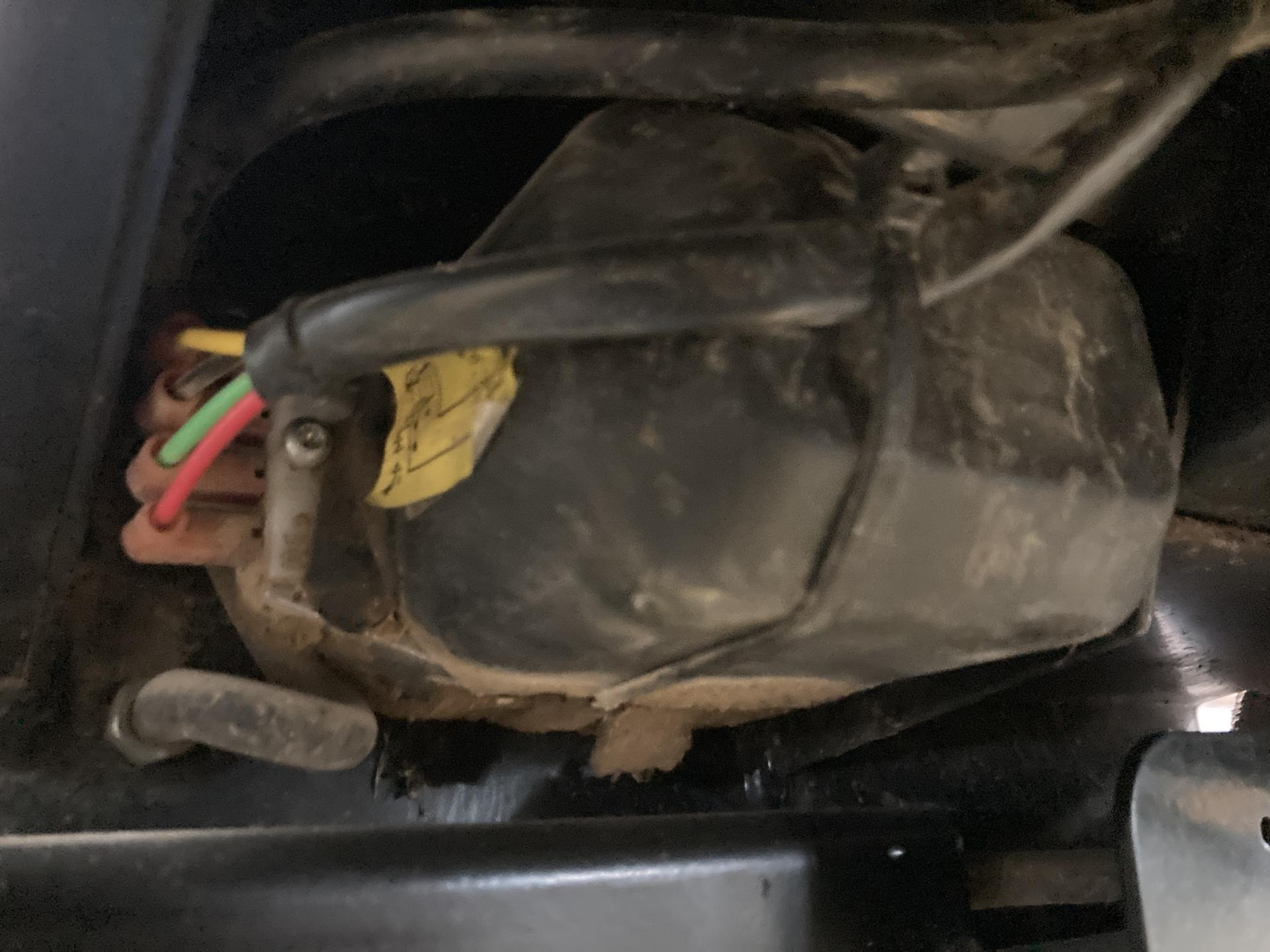 AT329420 | John Deere 325 Wiper Motor for Sale