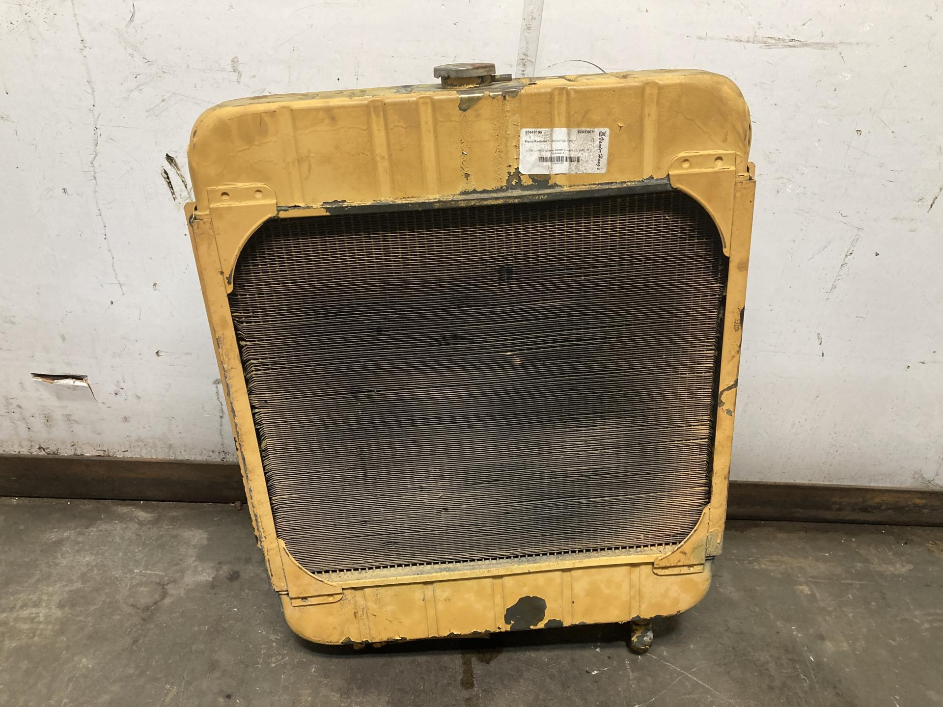 L109592 | Case W20B Radiator for Sale