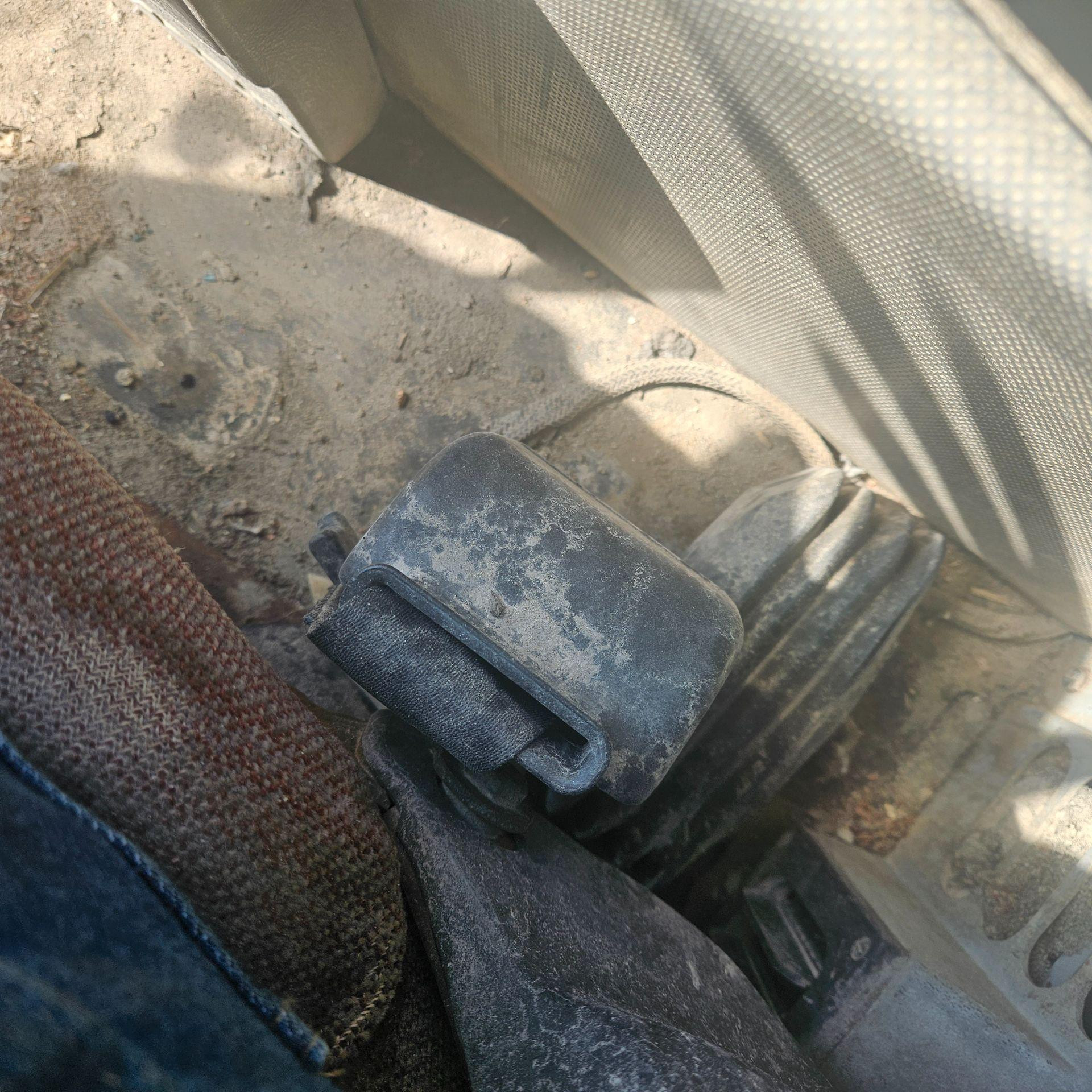 249117A1 | Case 821C Equip Seat Belt for Sale