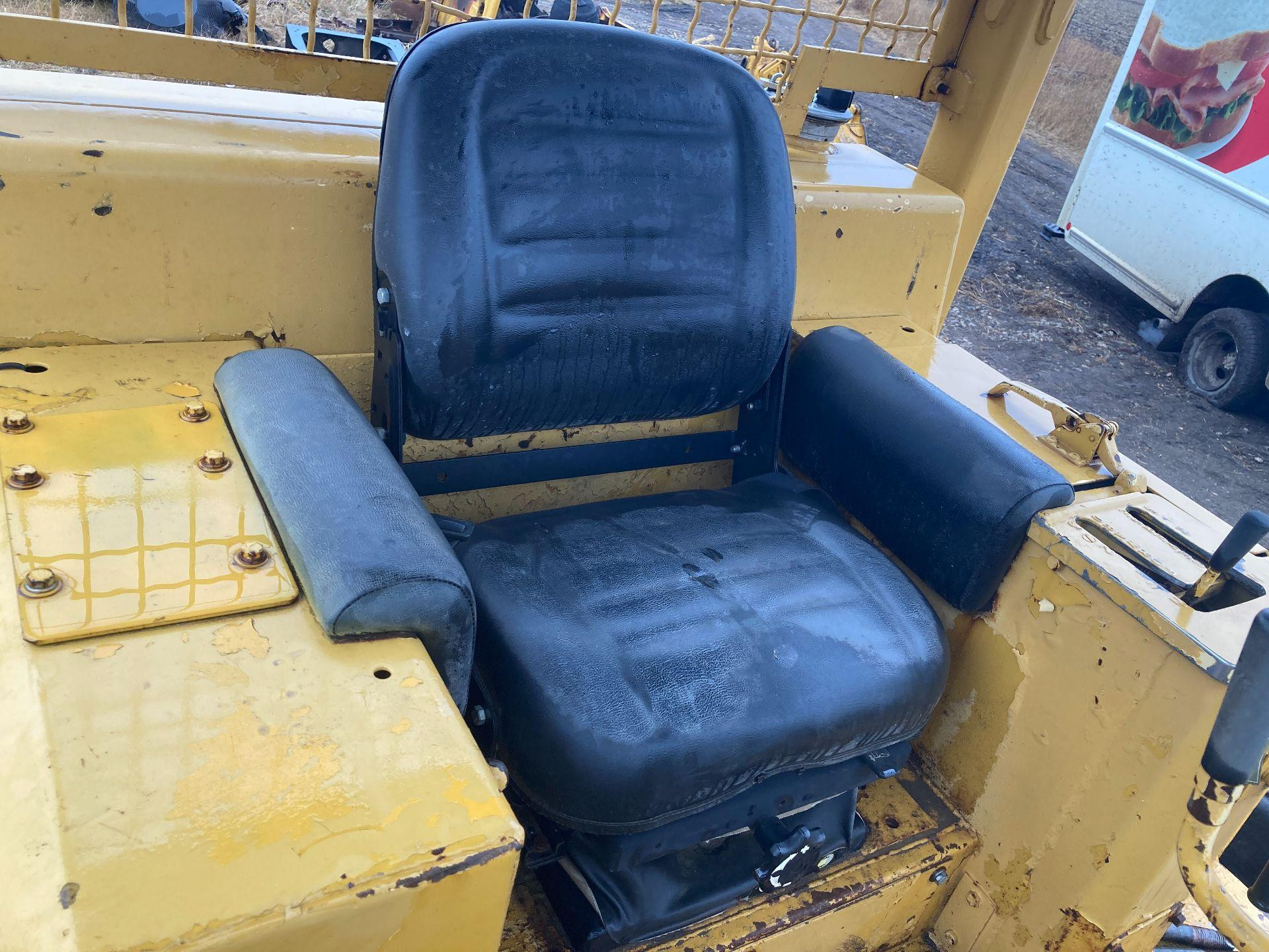 9G-9302 | CAT D6D LPG Seat for Sale
