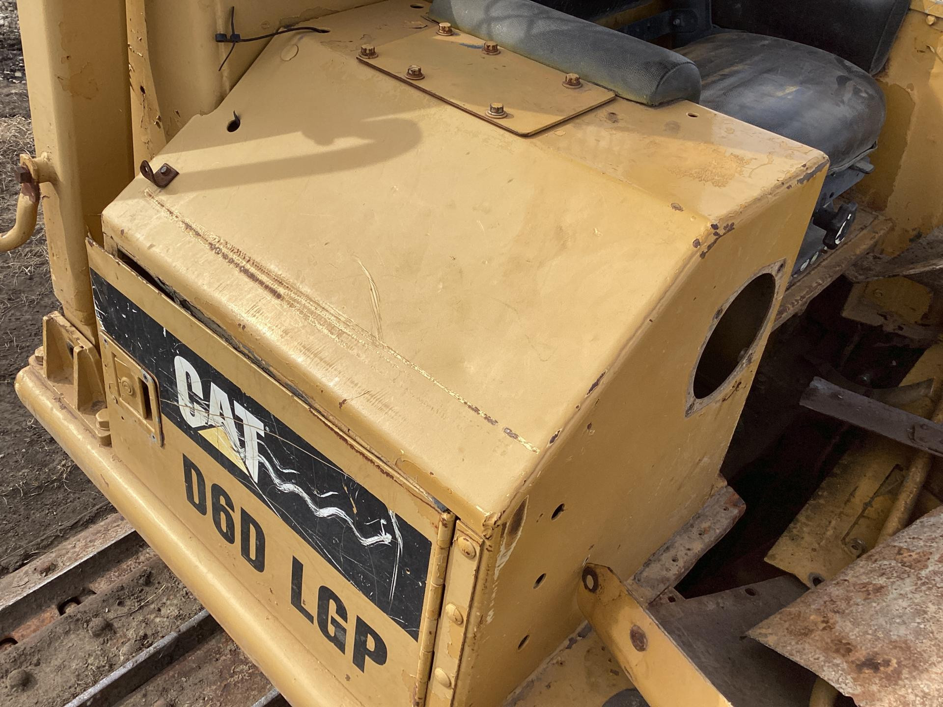 9G-9302 | CAT D6D LPG Seat for Sale