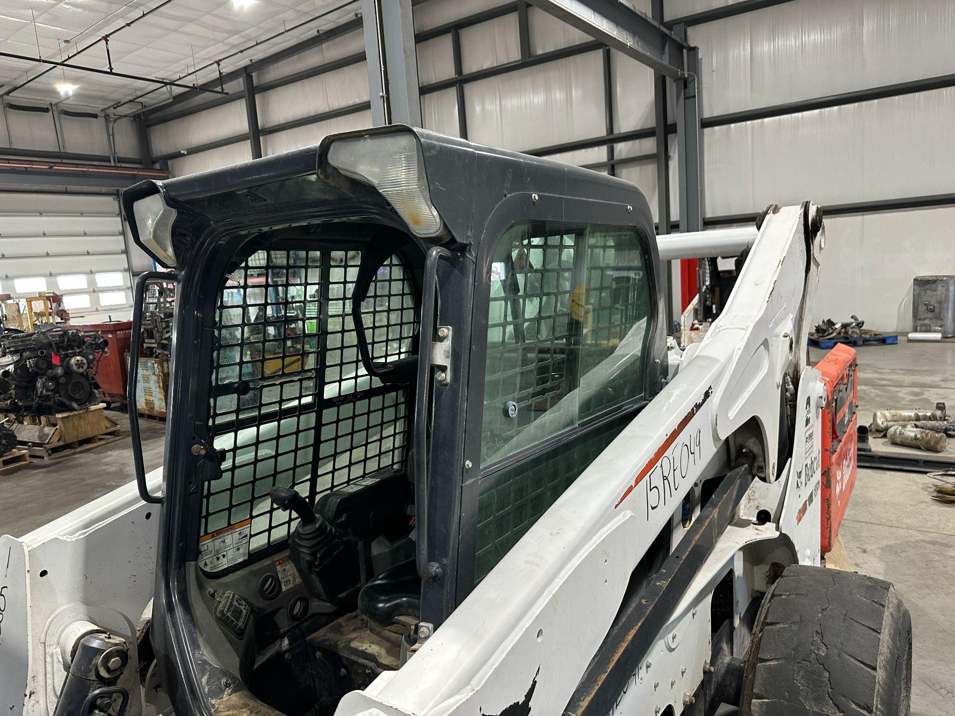7148069, 7148069 | Bobcat T630 Equip Side Glass for Sale