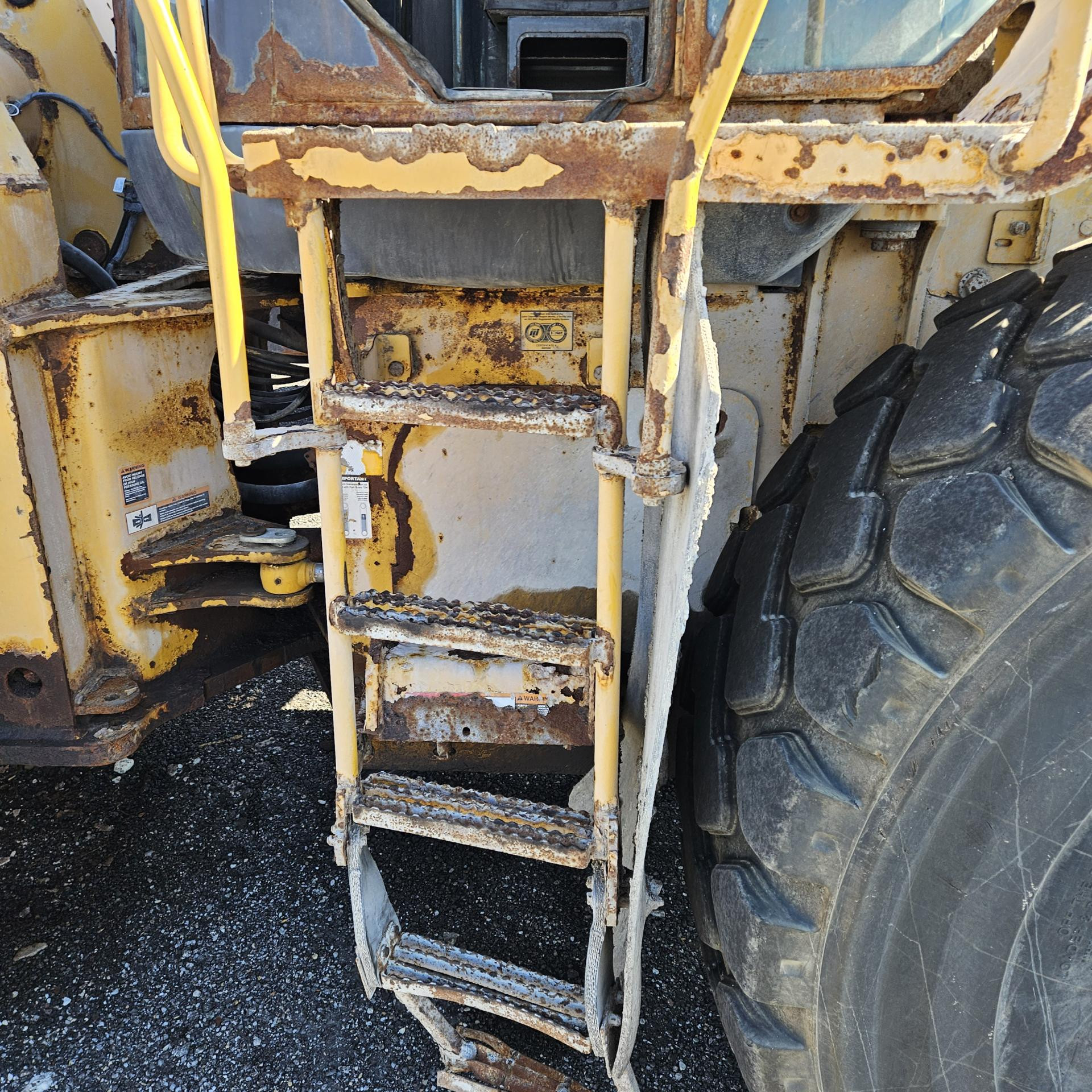 John Deere 824J Step for Sale