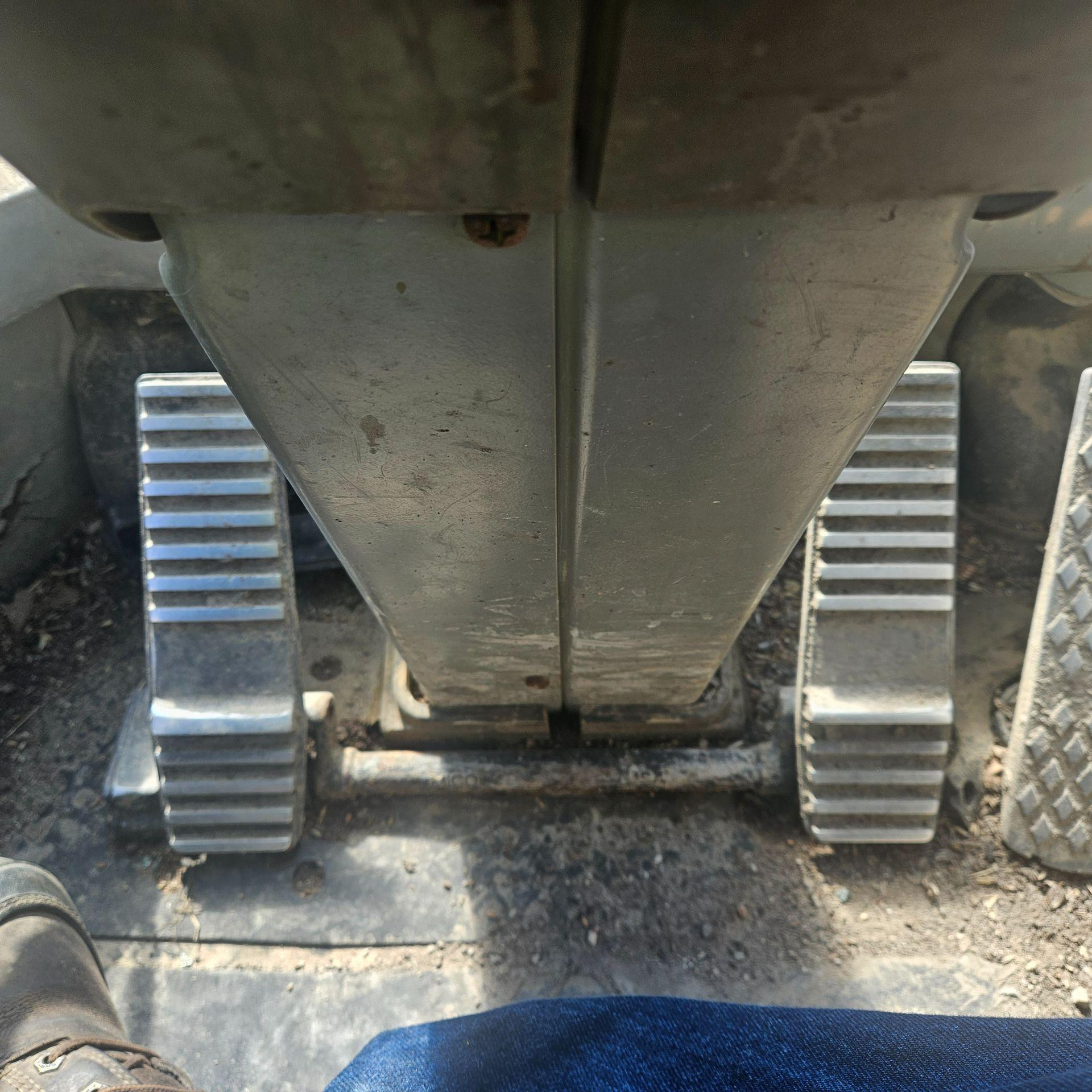 331968A1 | Case 821C Pedal for Sale