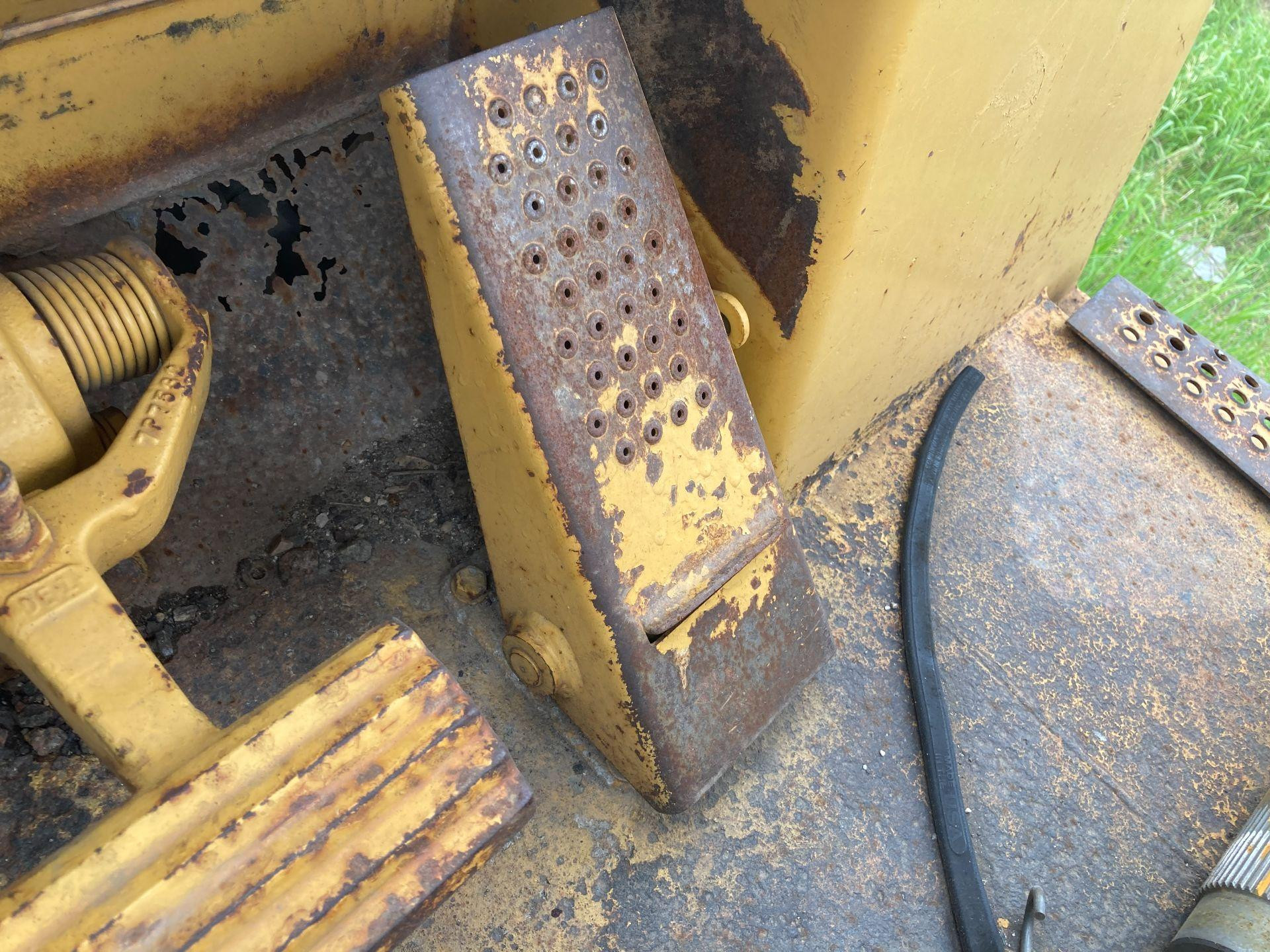 7P-7509 | CAT 953 Pedal for Sale