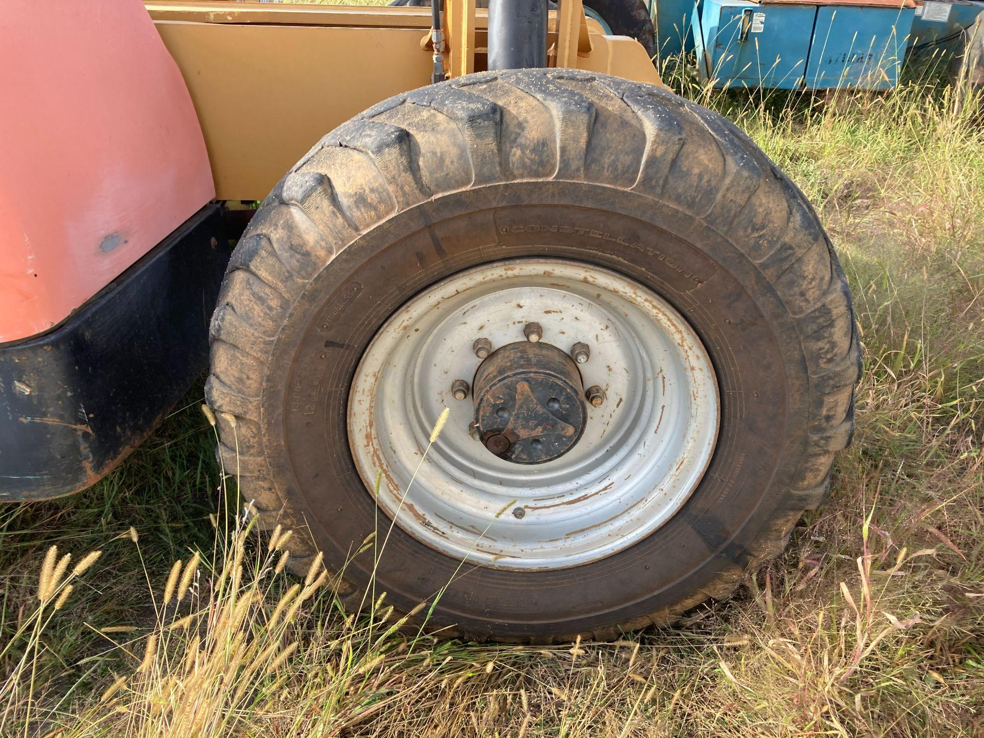 7301845 | Lull 644E42 Tire and Rim for Sale