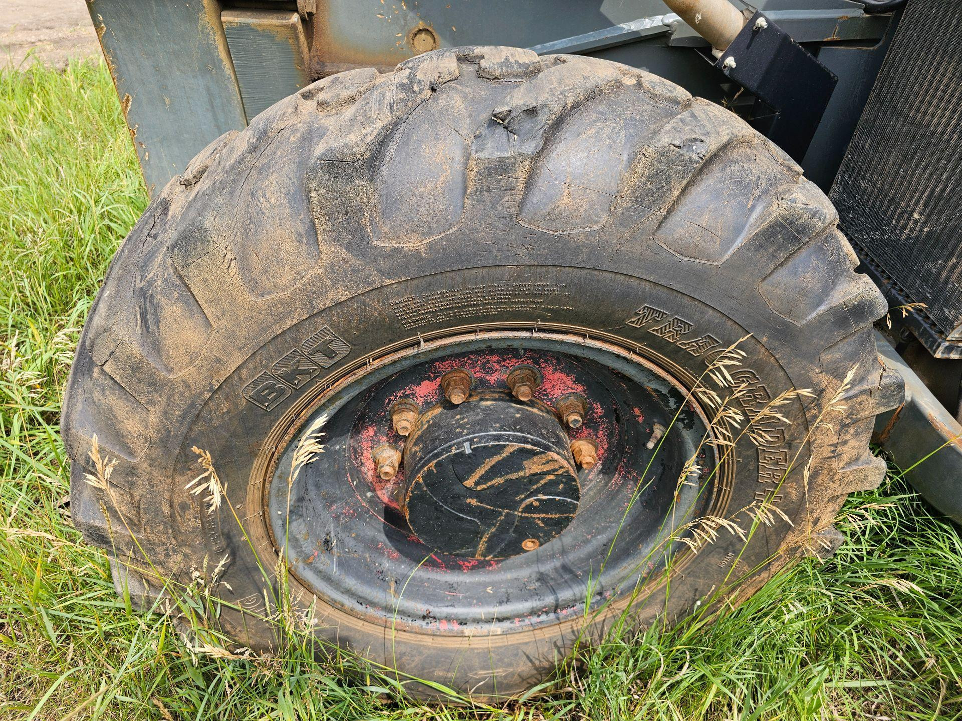 JLG G9-43A Tire and Rim for Sale