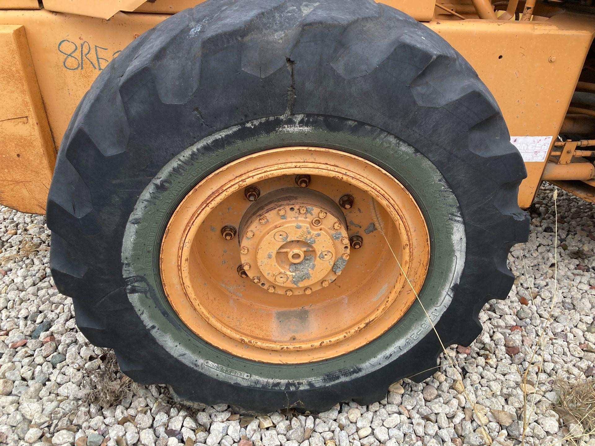 L116678 | Case W14B Tire and Rim for Sale