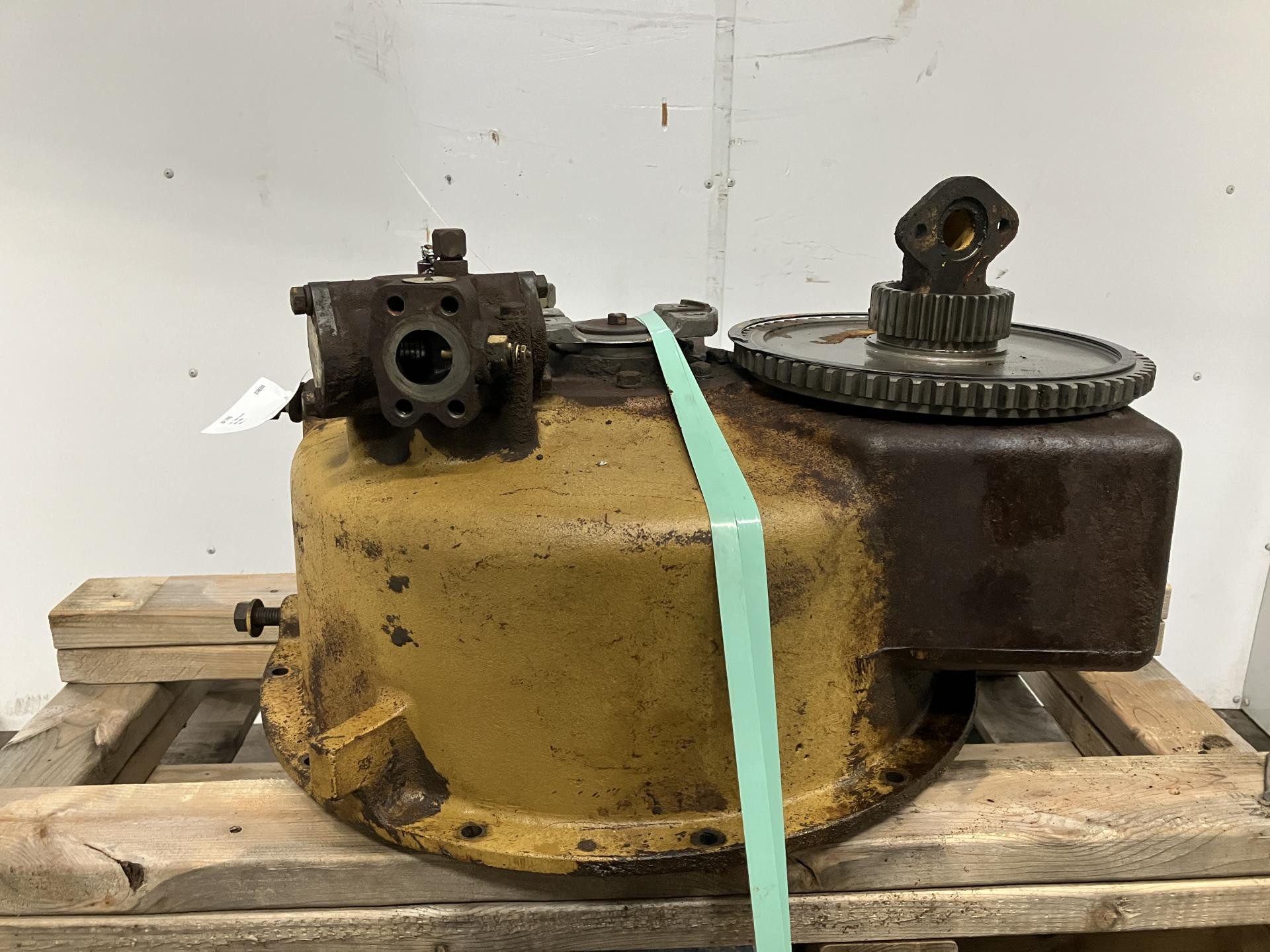 3T4029 | CAT D6H Torque Converter for Sale