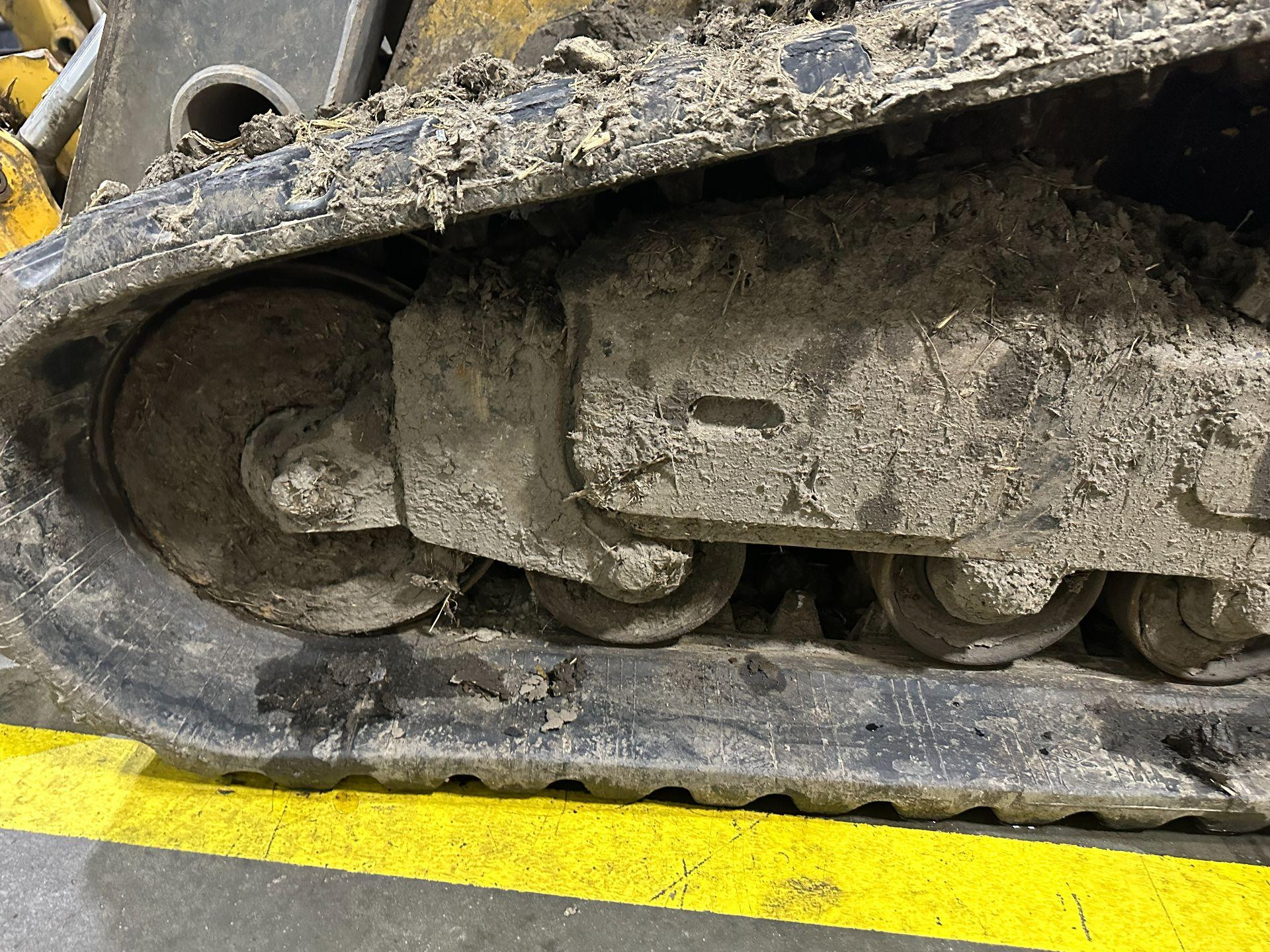 AT366461 | John Deere 329E Track Adjuster for Sale