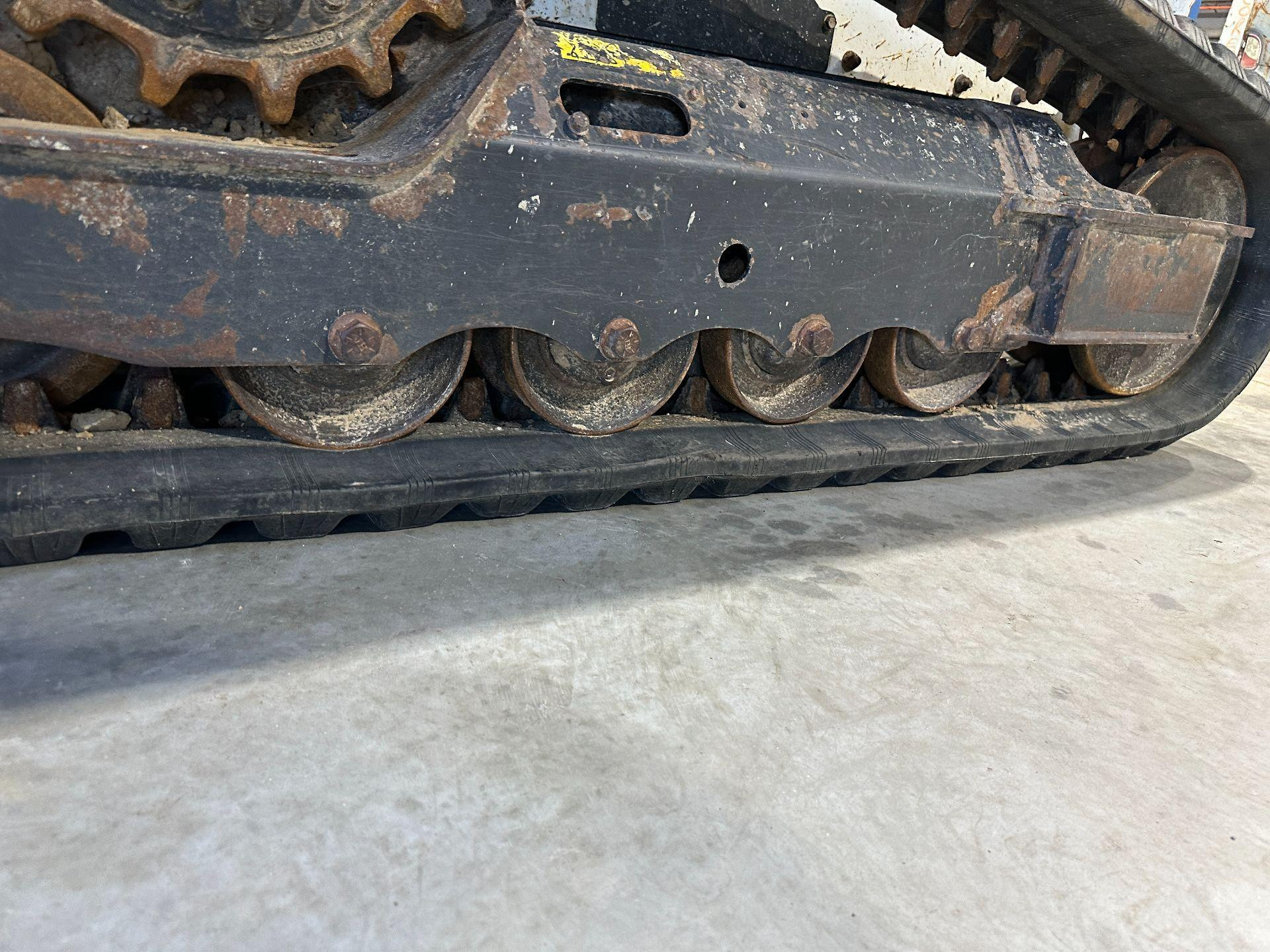 7271022 | Bobcat T550 Track Adjuster for Sale