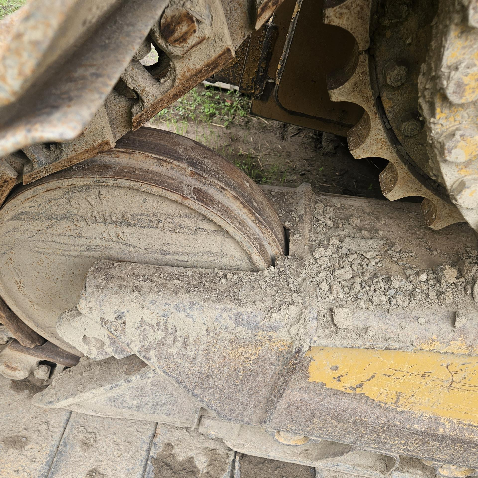 190-1547 | CAT D6M Track Idler for Sale