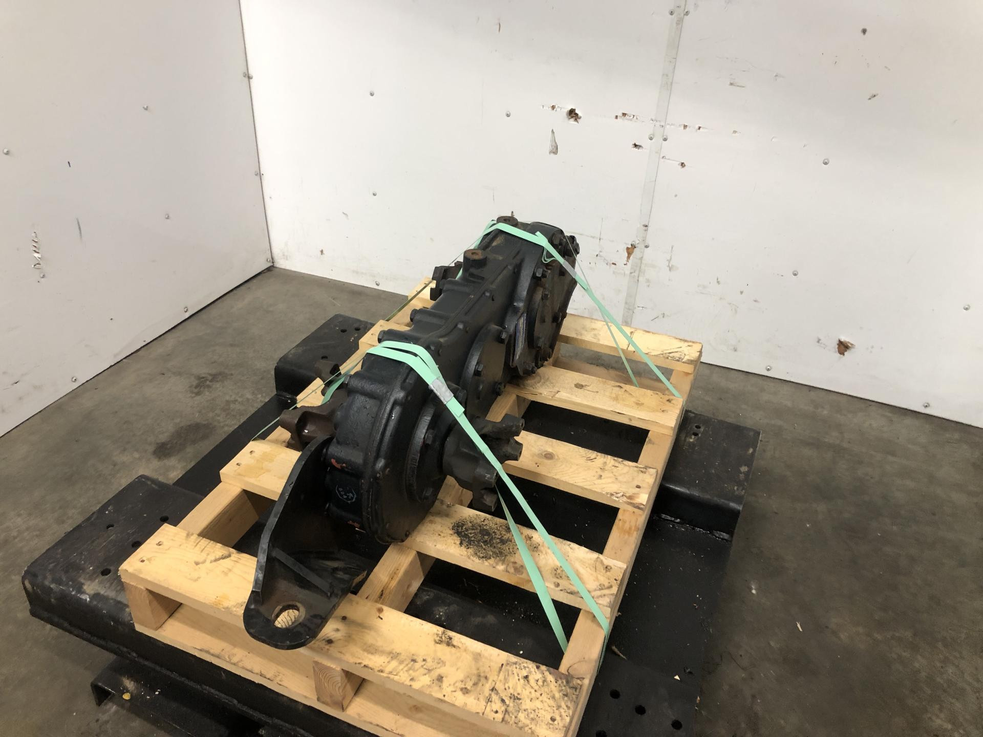 130-0423 | CAT TH63 Transfer Case for Sale